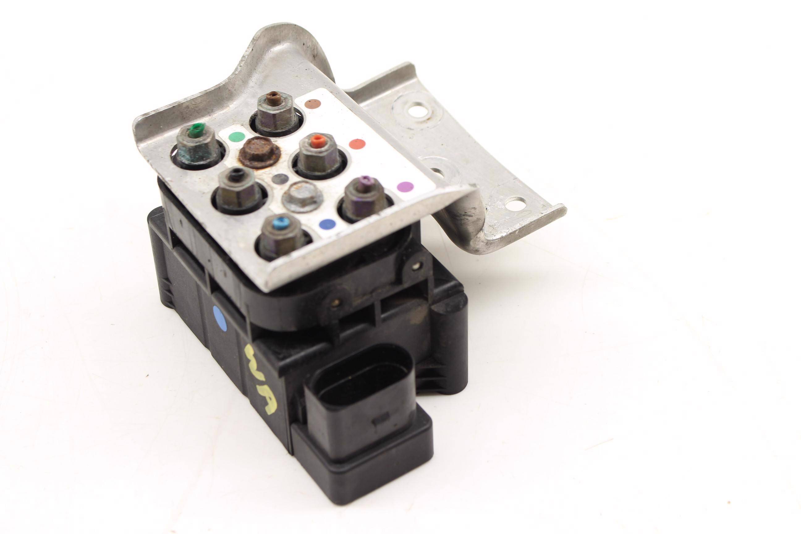 Audi Air Suspension Control Valve Unit 4E0616014B