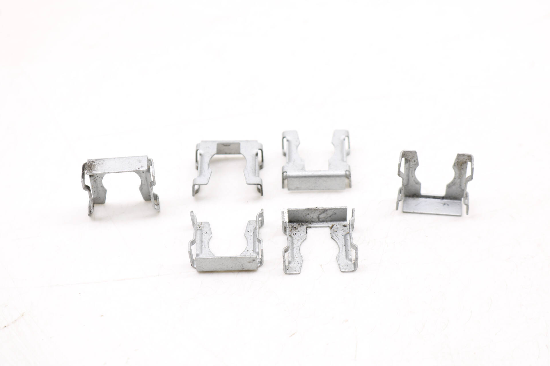 Audi Fuel Injector Clip Set (6) 06E906037B