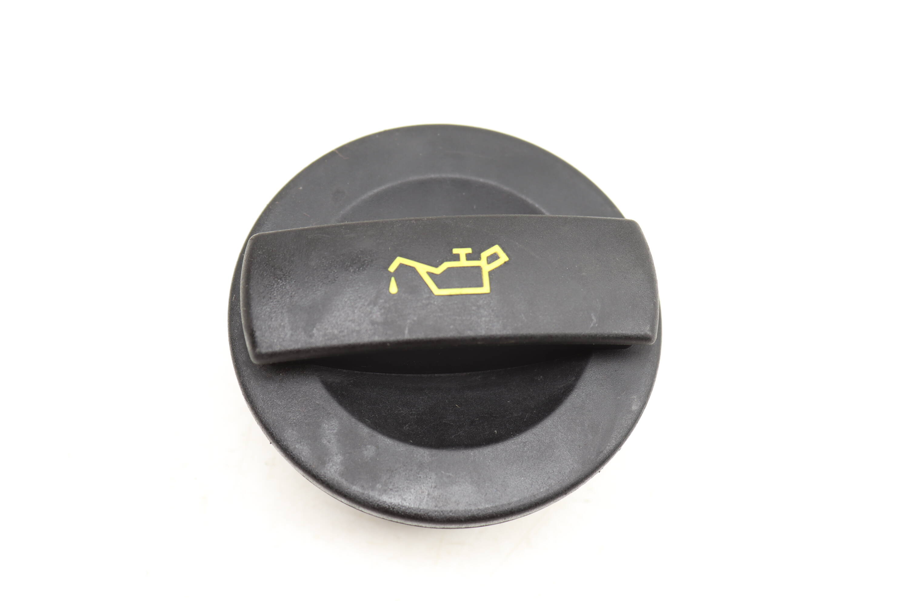 Audi Engine Oil Cap (S6, S7, A8 Quattro, Q7, S8) 079103485A