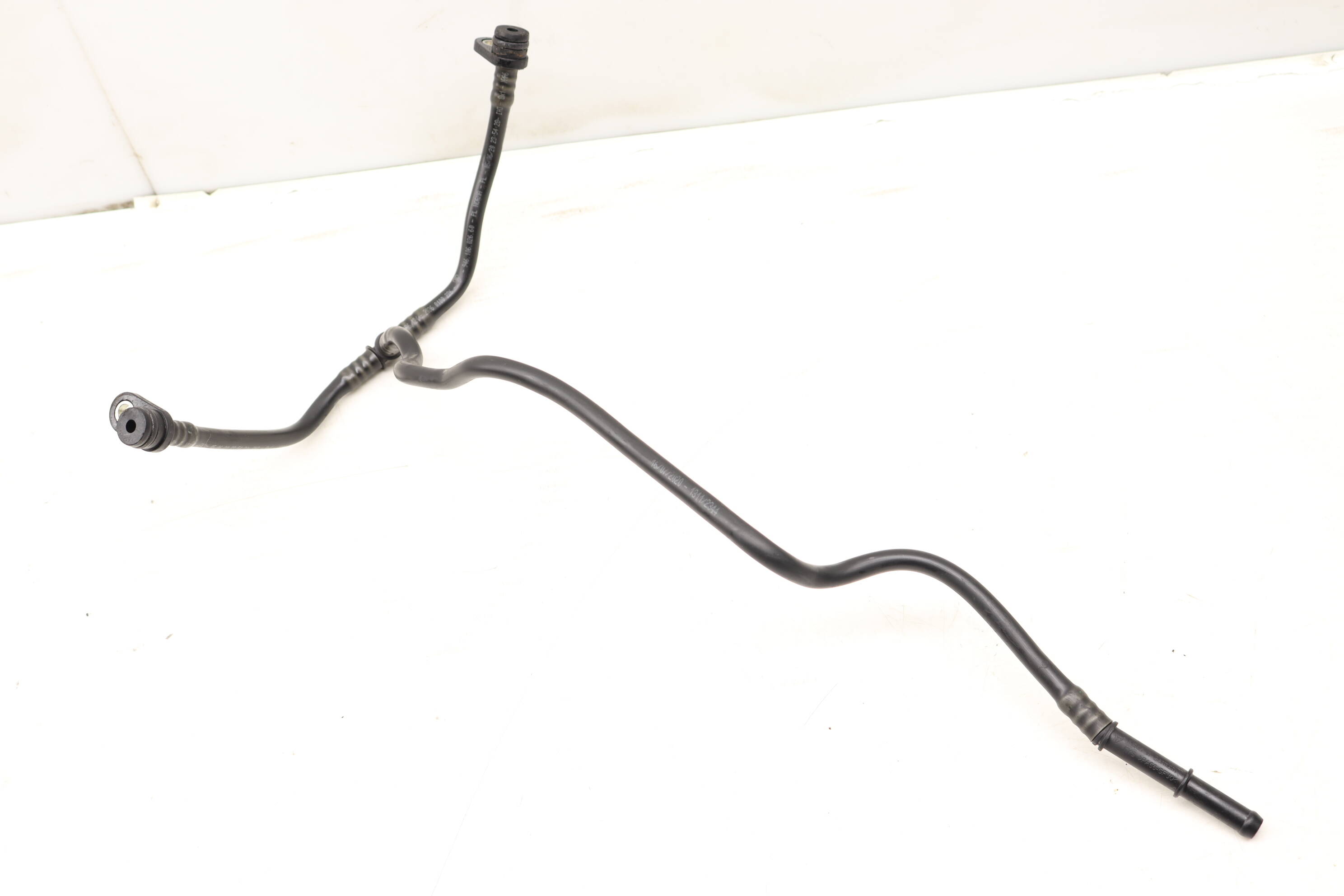 Porsche Engine Breather Hose / Line 94610602660