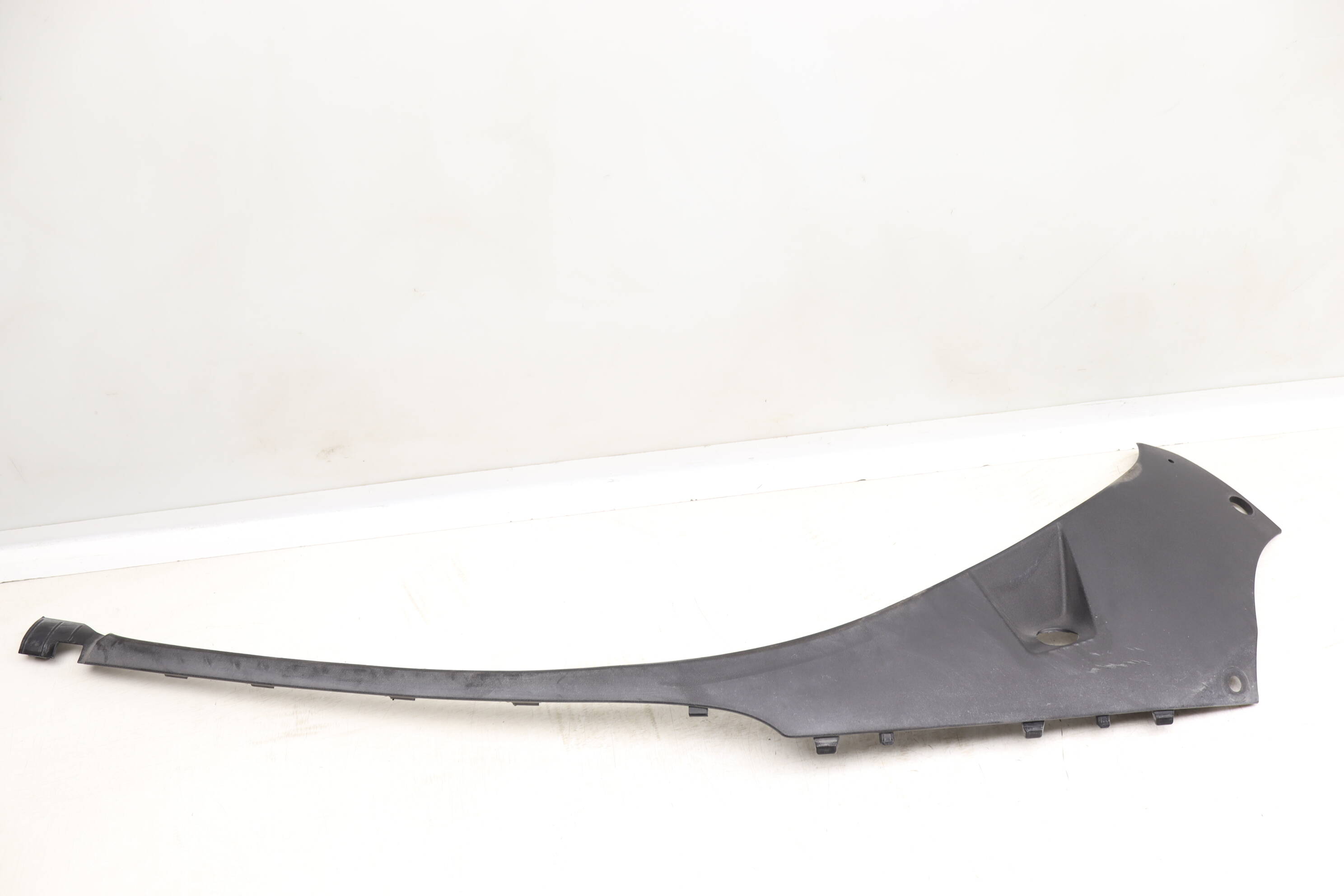 Porsche Left Headlight / Headlamp Trim (Macan) 95B807173C