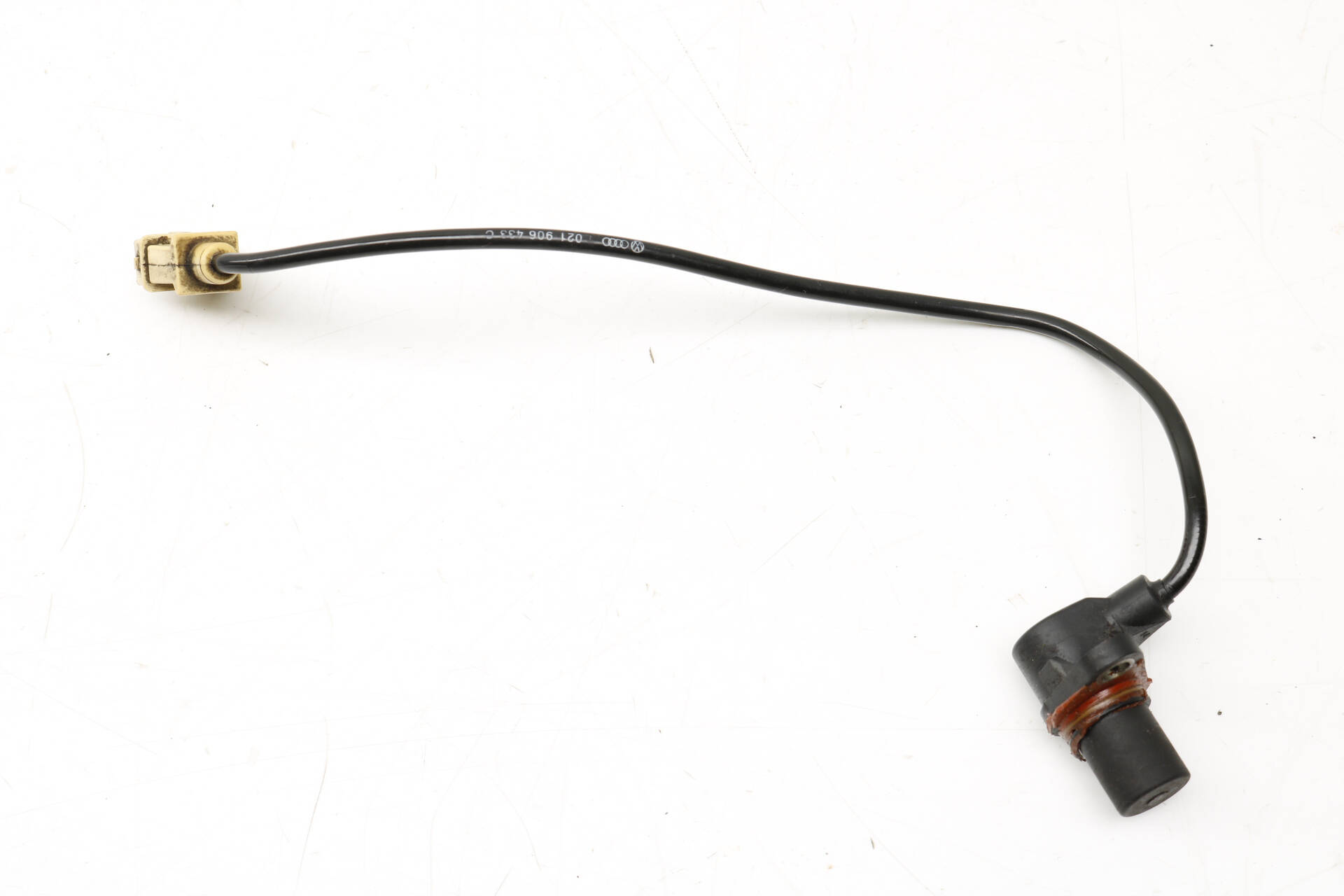 VW Impulse / Crankshaft Sensor 021906433C
