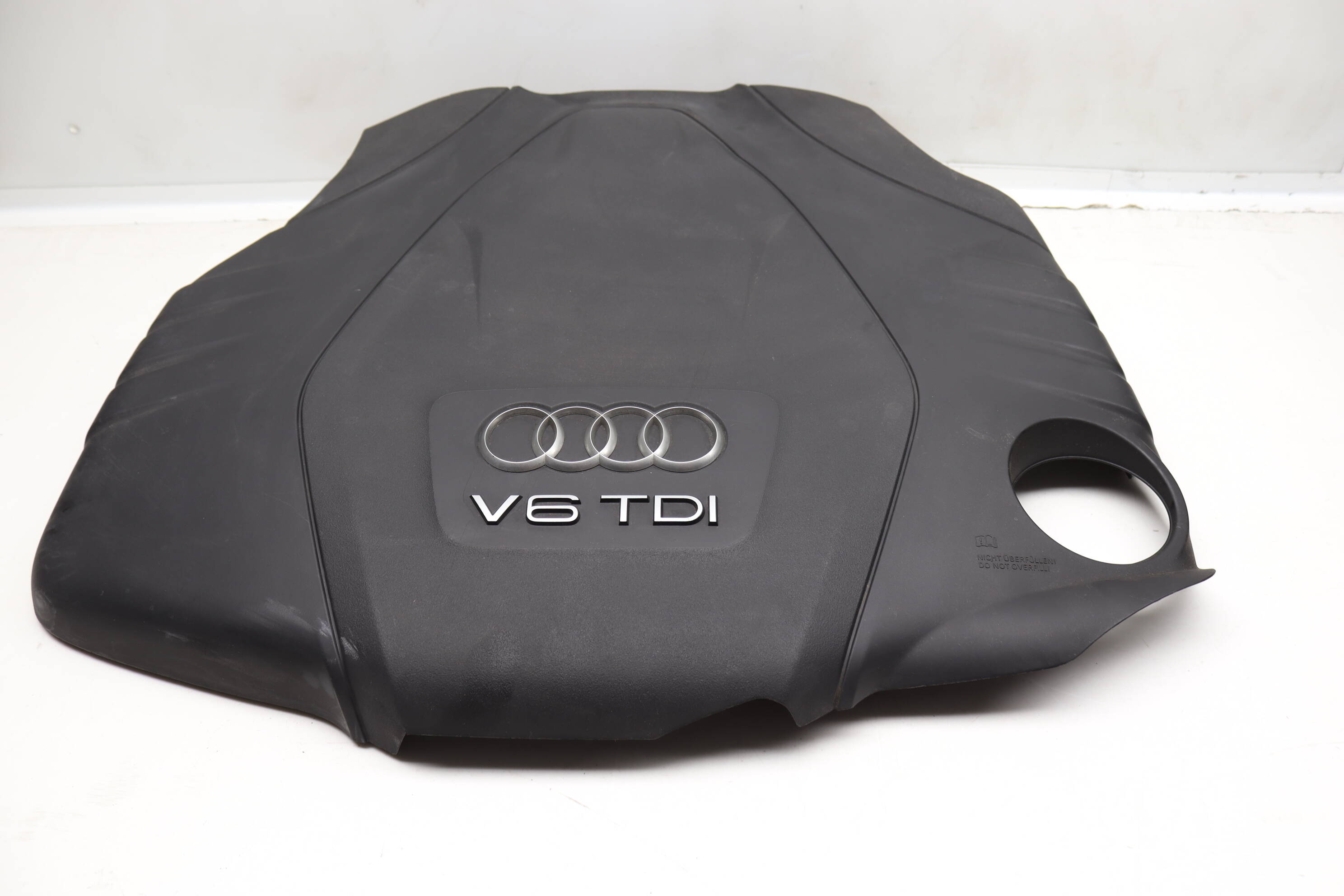 Audi V6 Tdi Engine Cover (A6 Quattro, Q5, A7 Quattro) 059103925CF