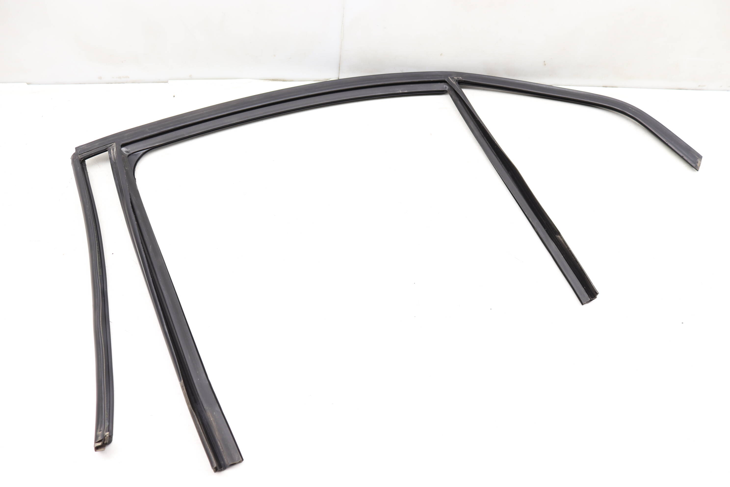 BMW Rear Left Upper Door Seal / Window Channel Weather Stripping