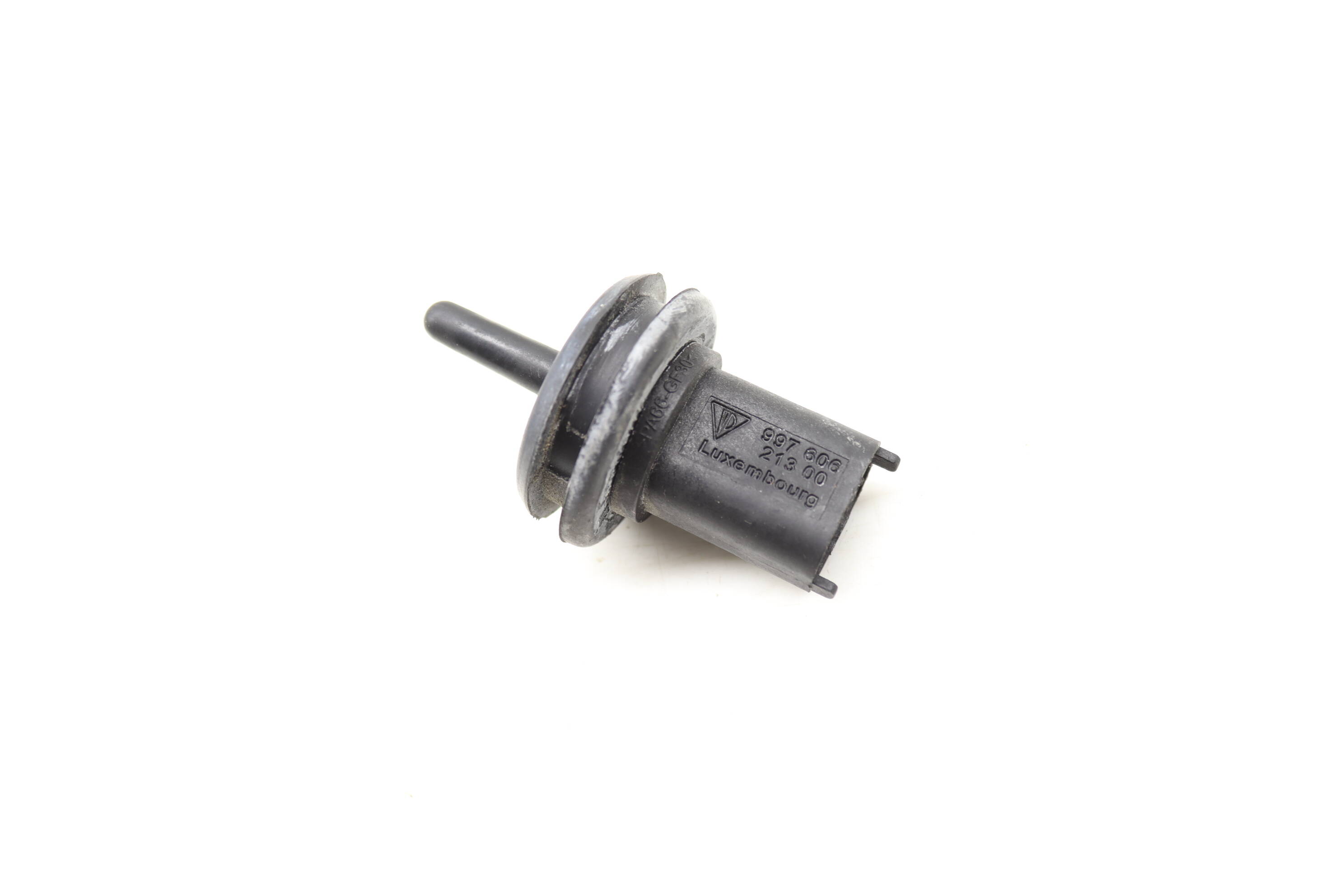 Porsche Air Intake Temperature Sensor 7P5906088