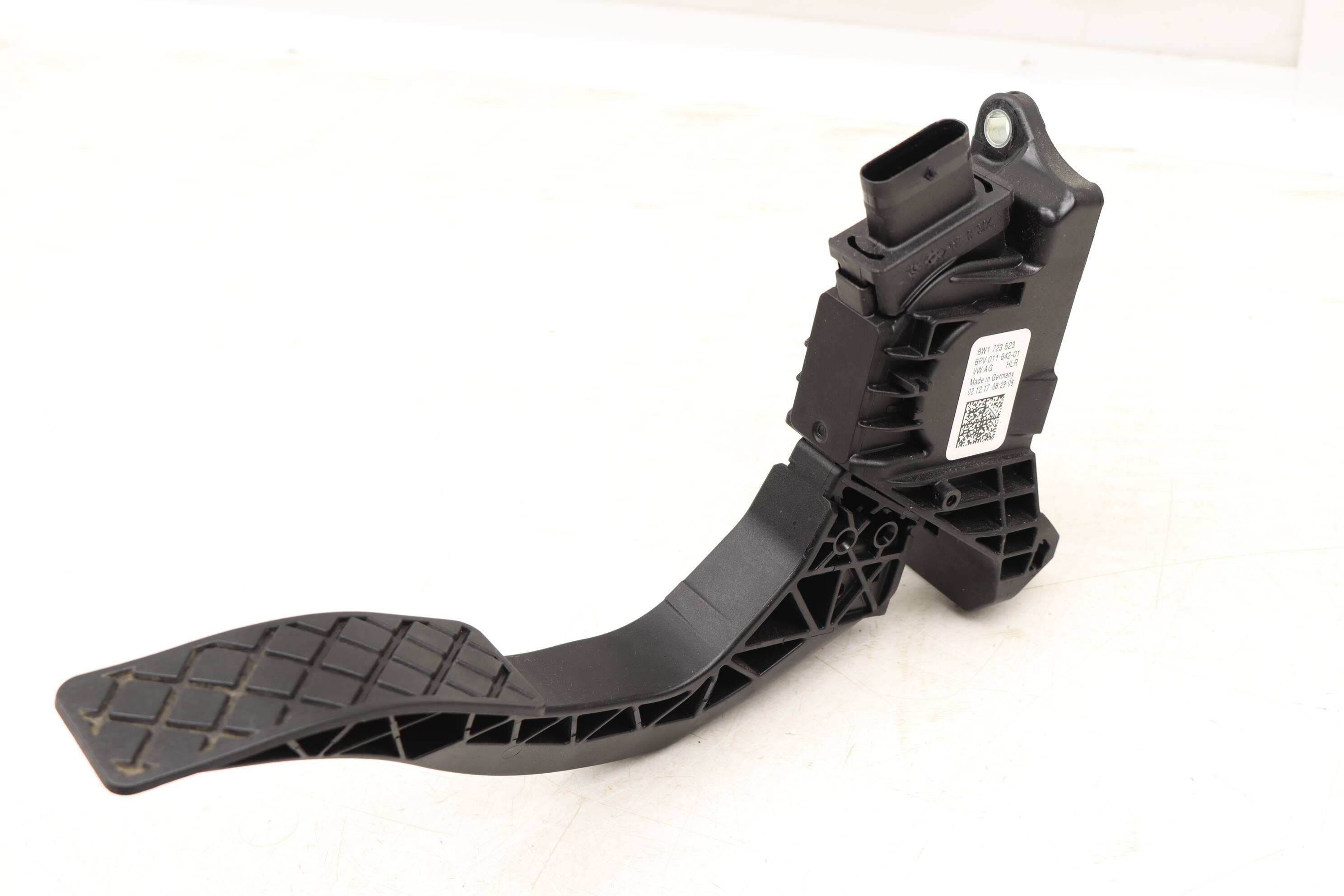 Audi Gas Pedal / Accelerator Module 8W1723523