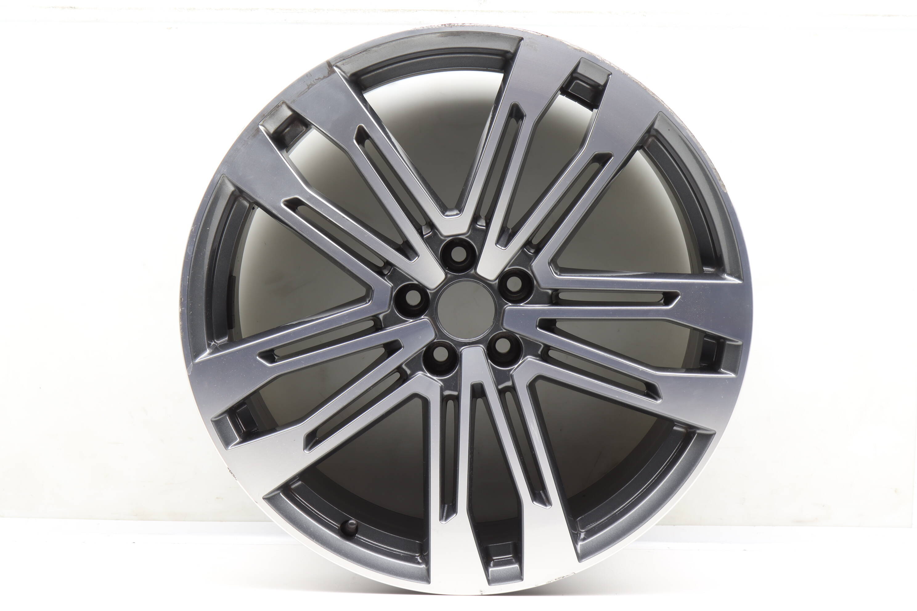 Audi 21" Inch Alloy Rim / Wheel (SQ5, Q5) 80A601025AC