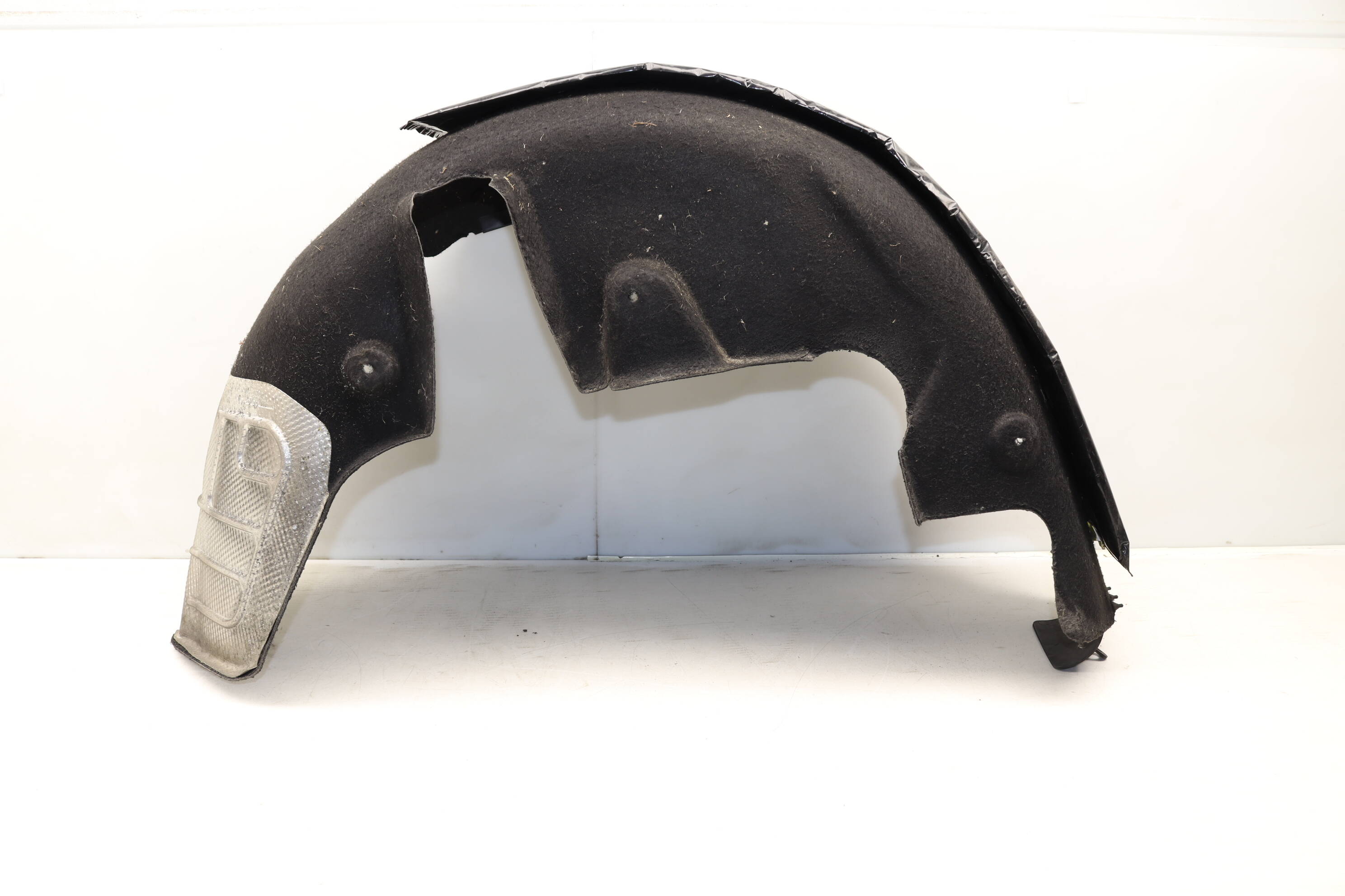 Mercedes-Benz Fender Liner / Wheel Housing Cover 2046906130