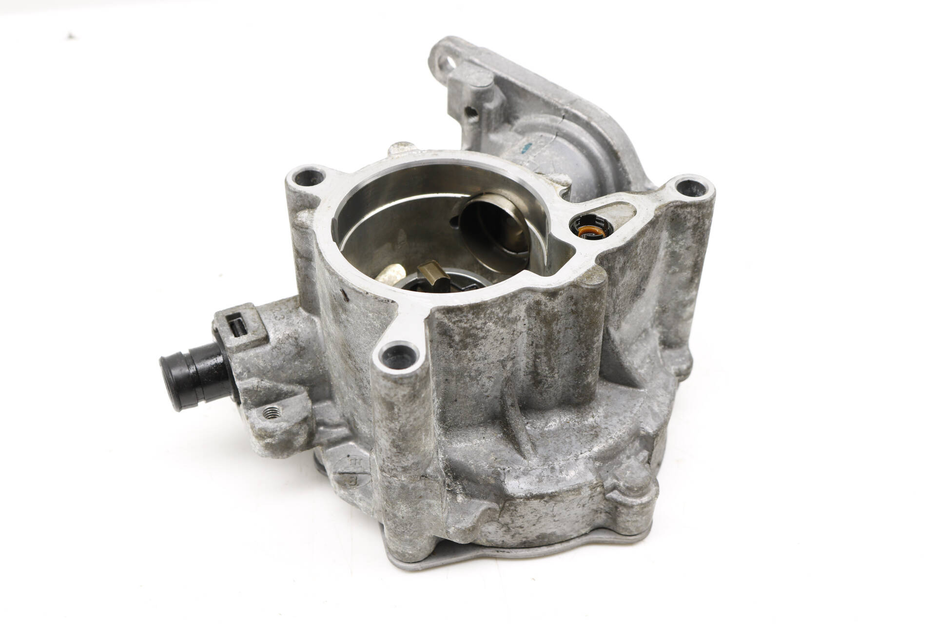 VW Brake Vacuum Pump (Tiguan, Eos, CC, Beetle, GTI) 06J145100F