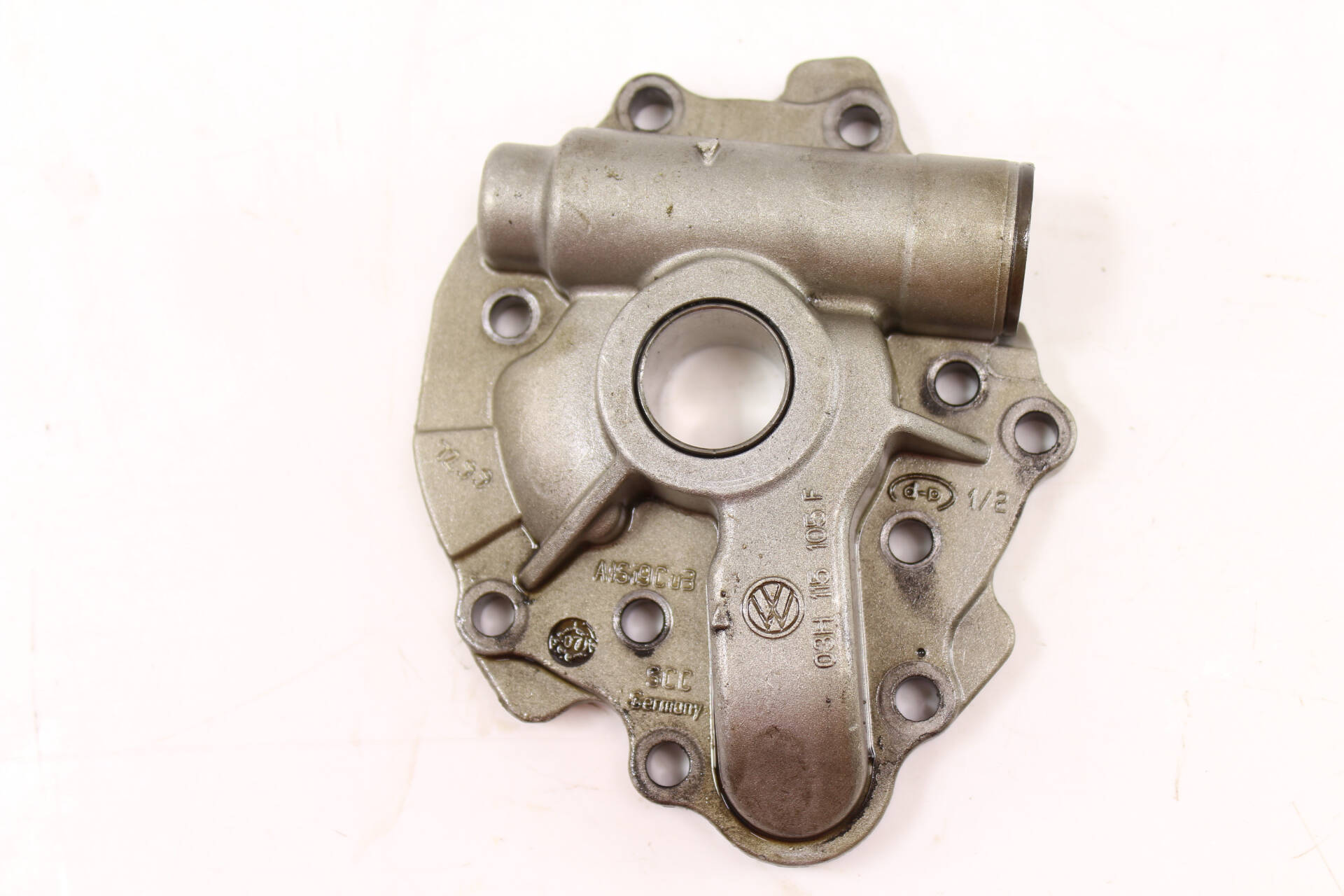 VW Engine Oil Pump (Touareg, Passat, Passat CC, CC) 03H115105F