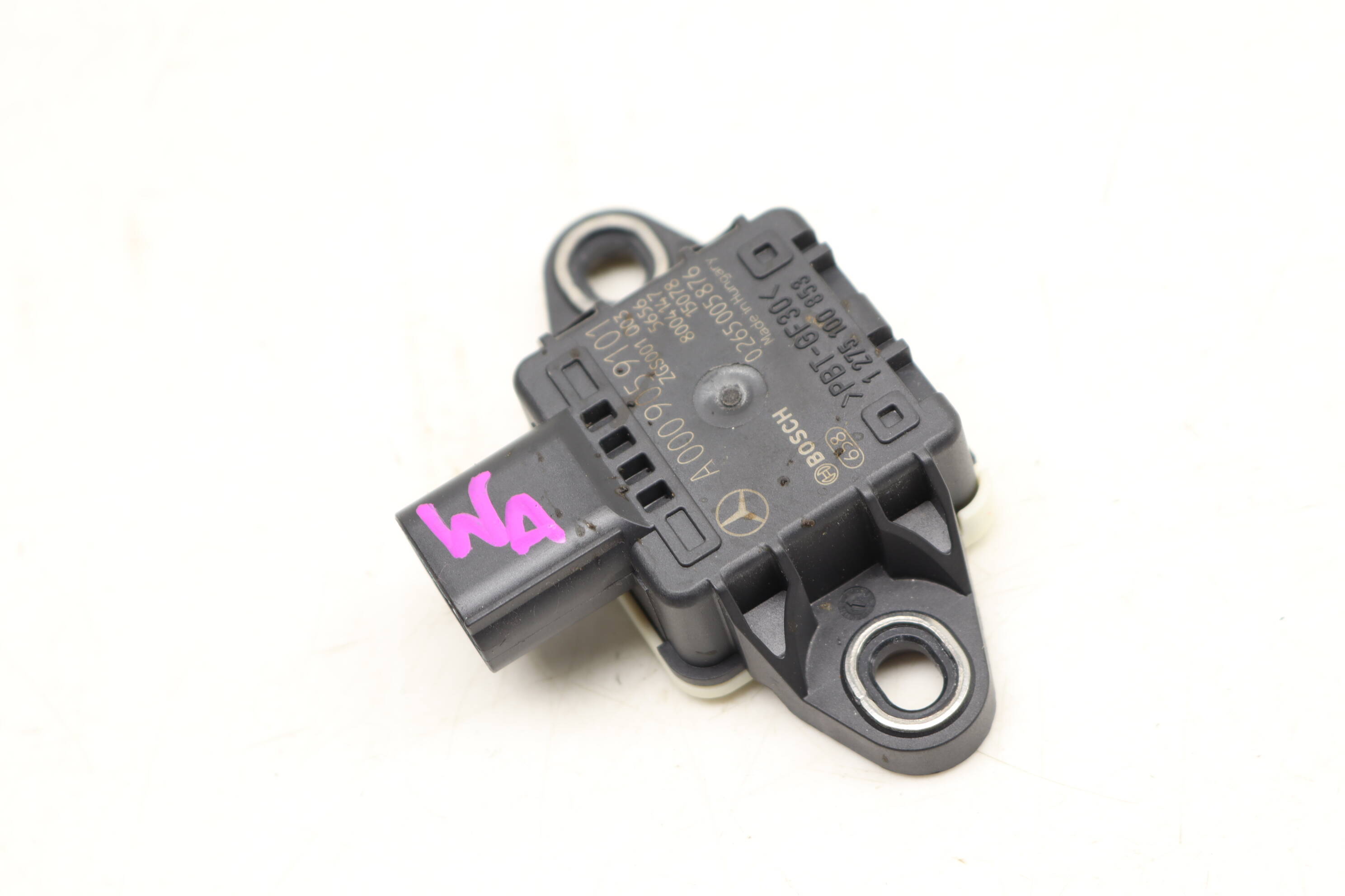 Mercedes-Benz Yaw Rate Speed Sensor 0009059101