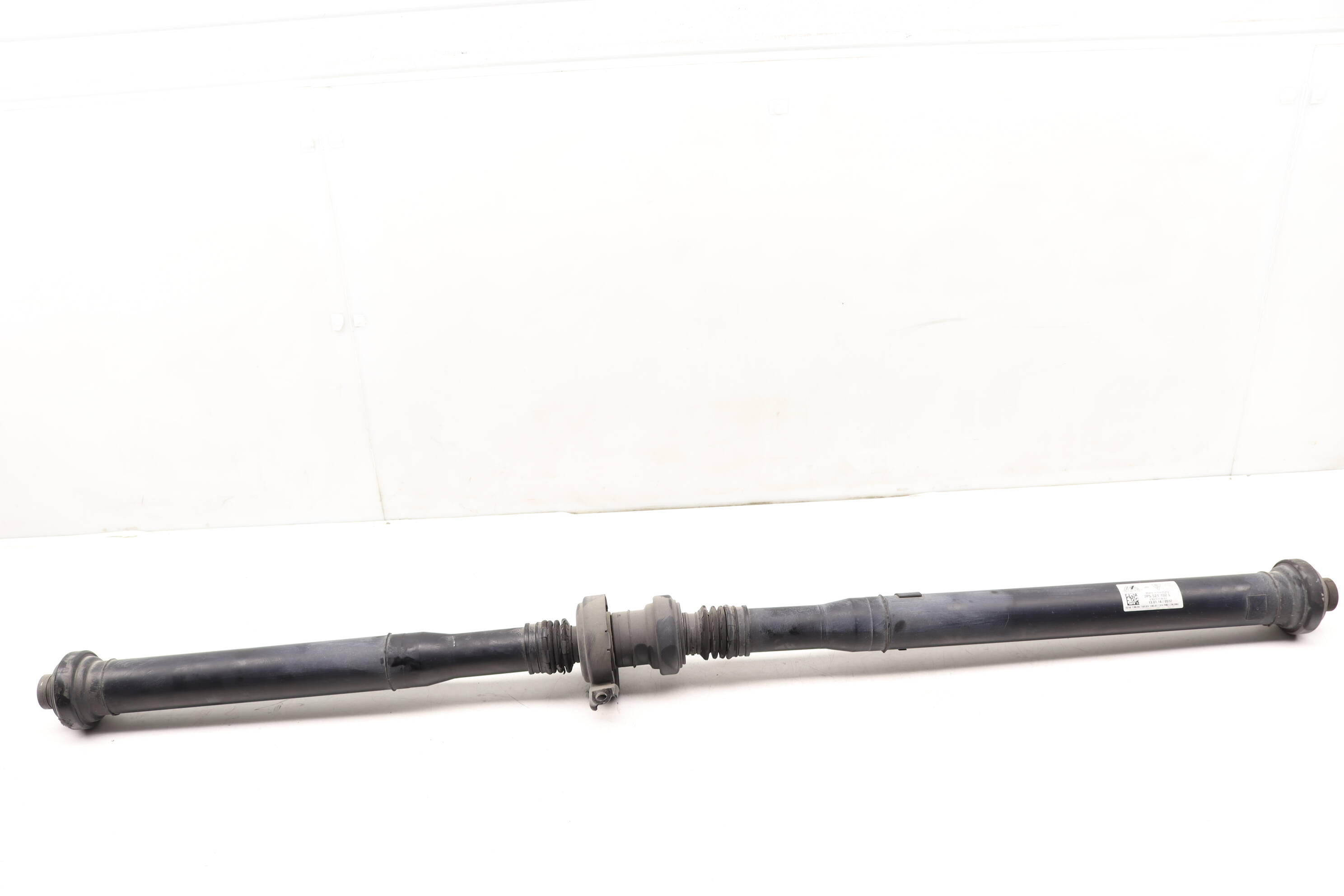 REAR - DRIVESHAFT / PROPELLER SHAFT - PORSCHE CAYENNE - 7P5521102L