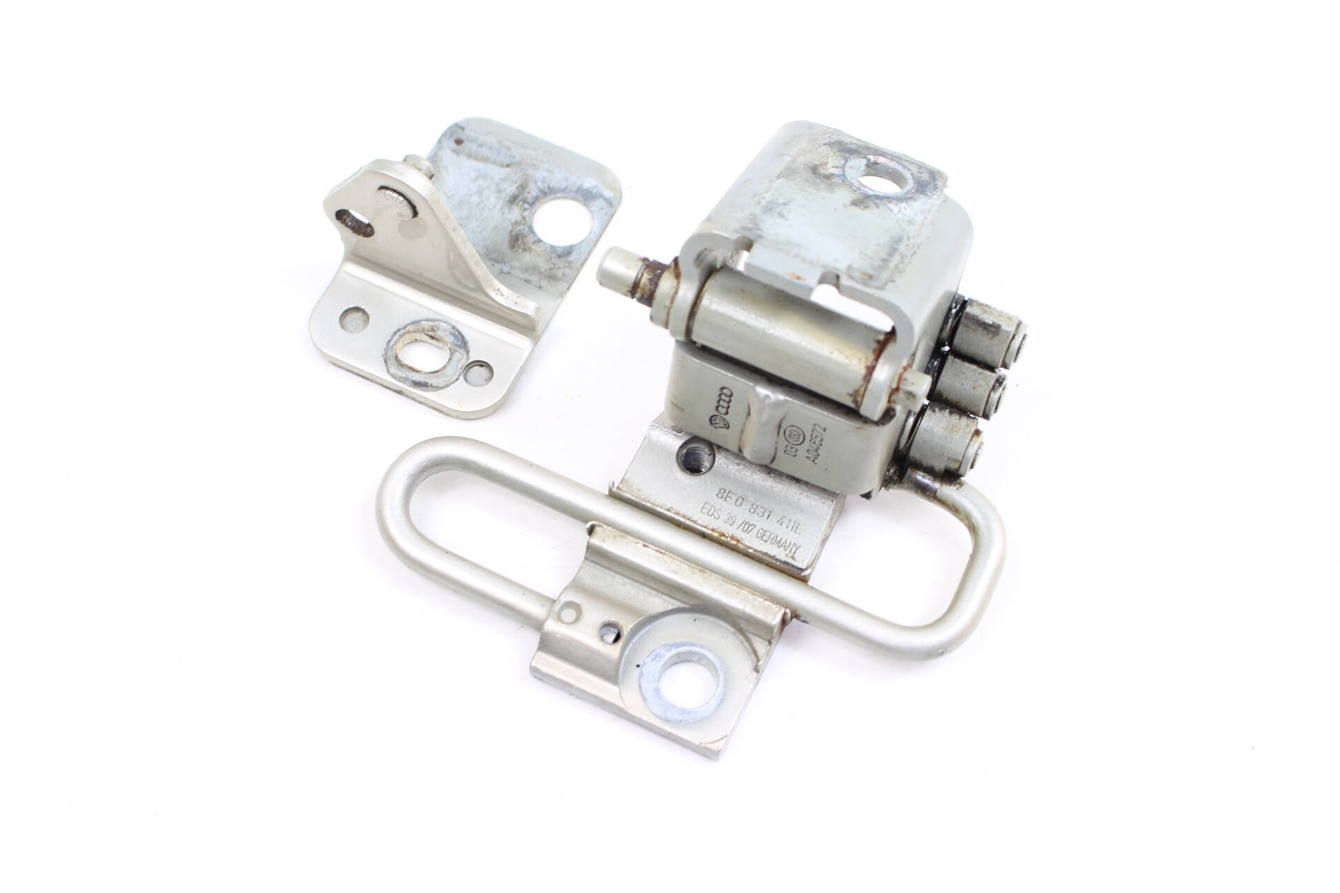 FRONT LEFT - LOWER DOOR HINGE - AUDI A3 A4 A6 Q7 RS4 - 8E0831411E