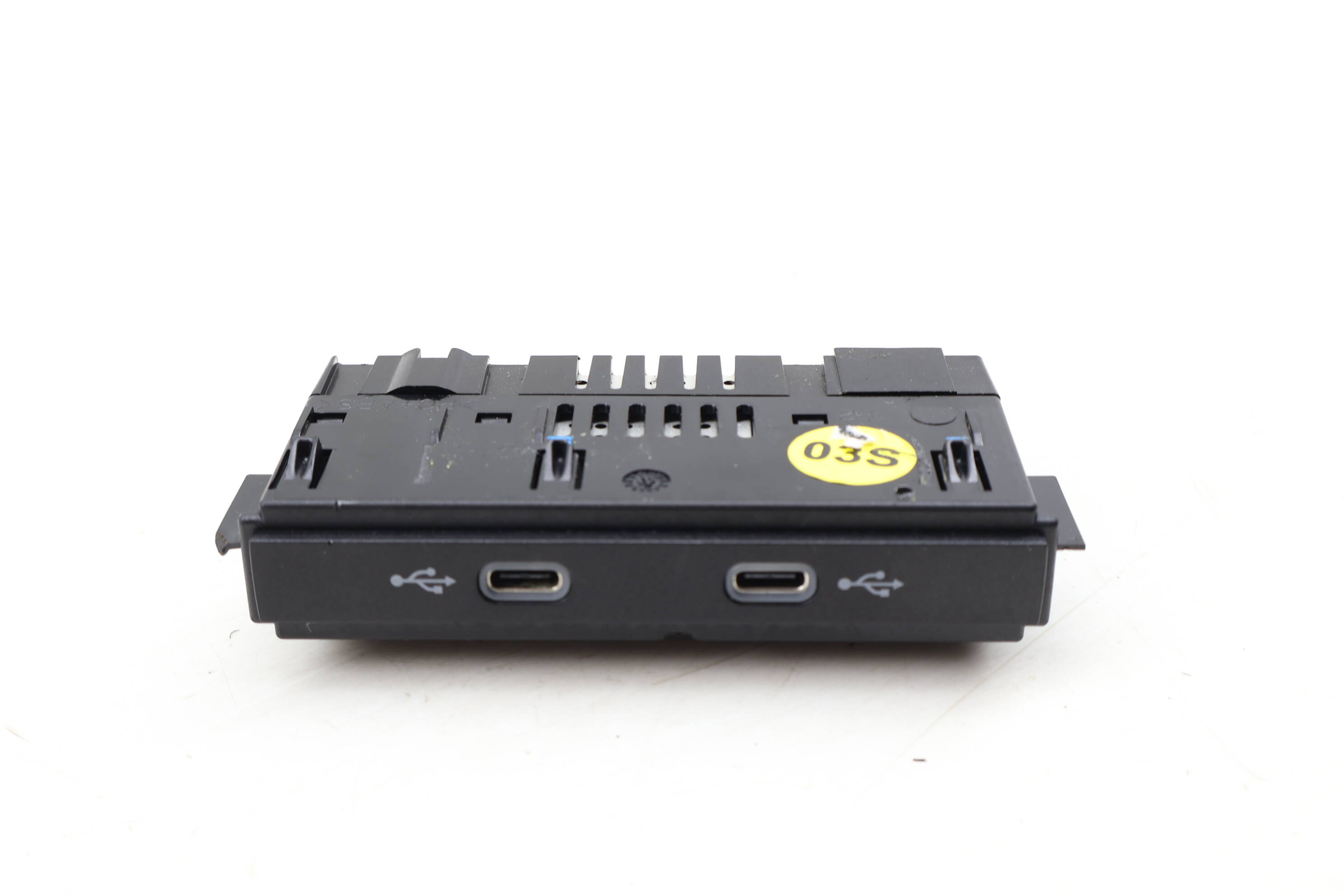 VW Front Dual Usb-C Port / Module 5NA035736