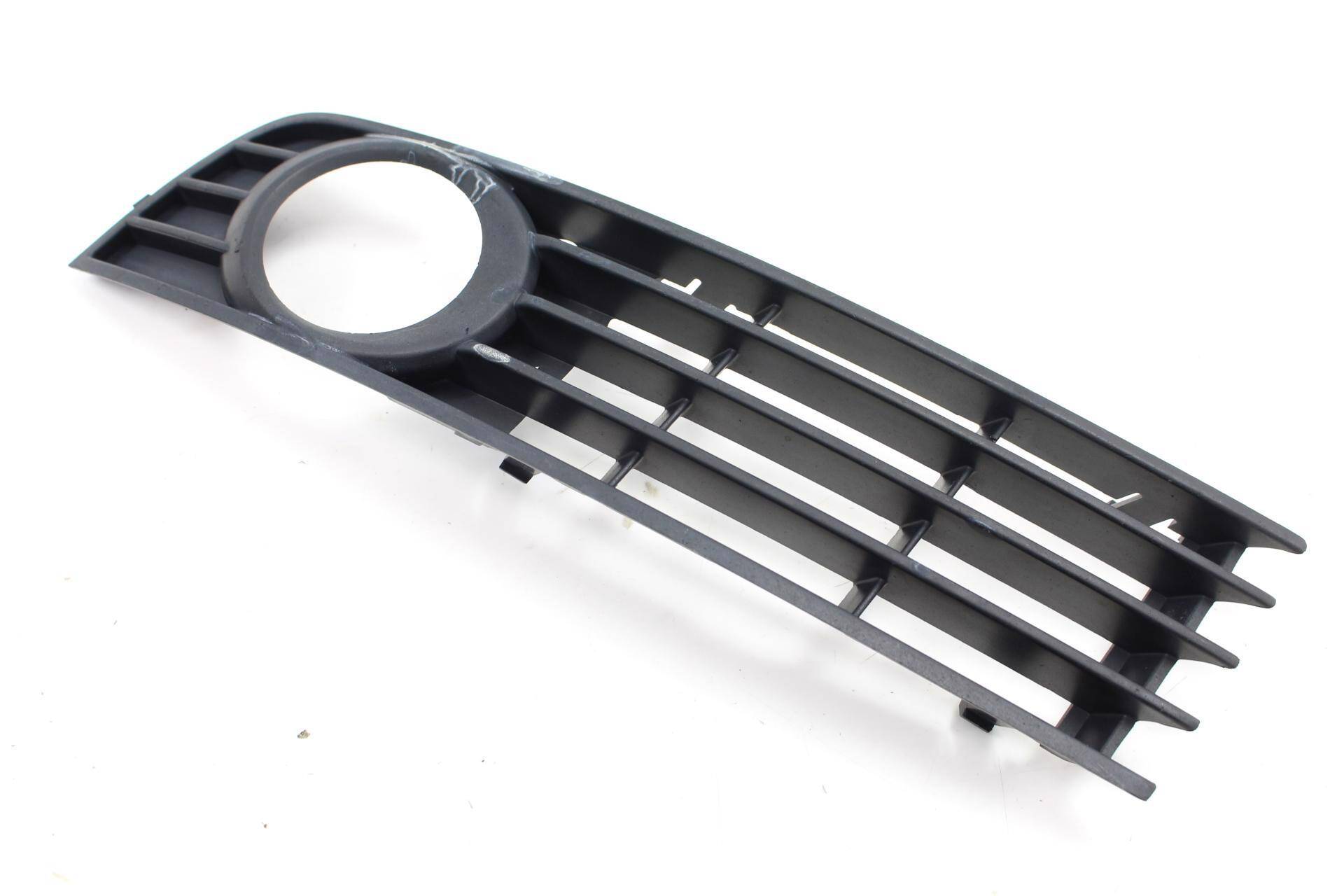 FRONT LEFT - LOWER BUMPER FOG LIGHT GRILLE - AUDI A4 - 8E0807681