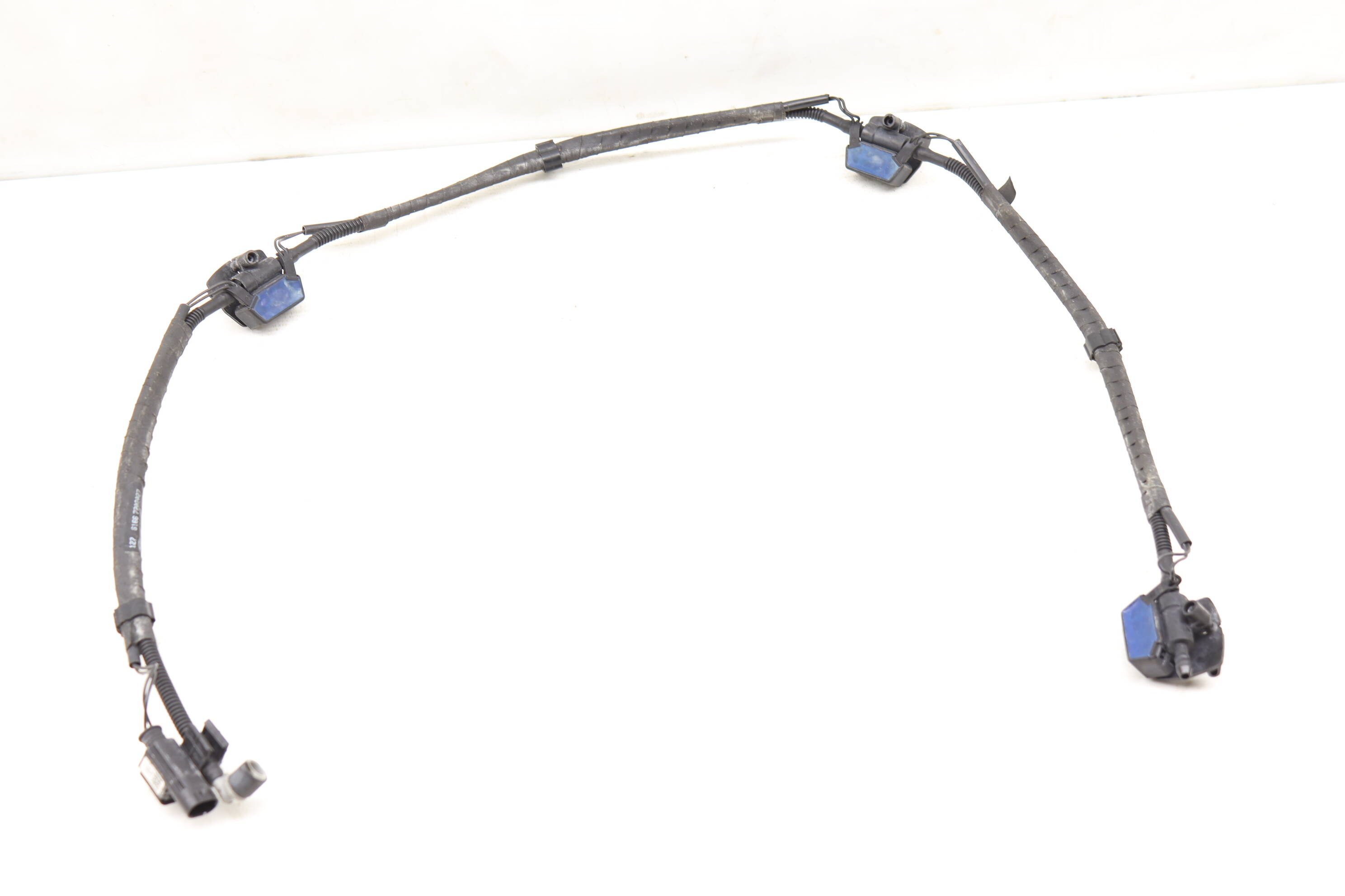 BMW Windshield Washer Sprayer Jet / Nozzle 61667202027