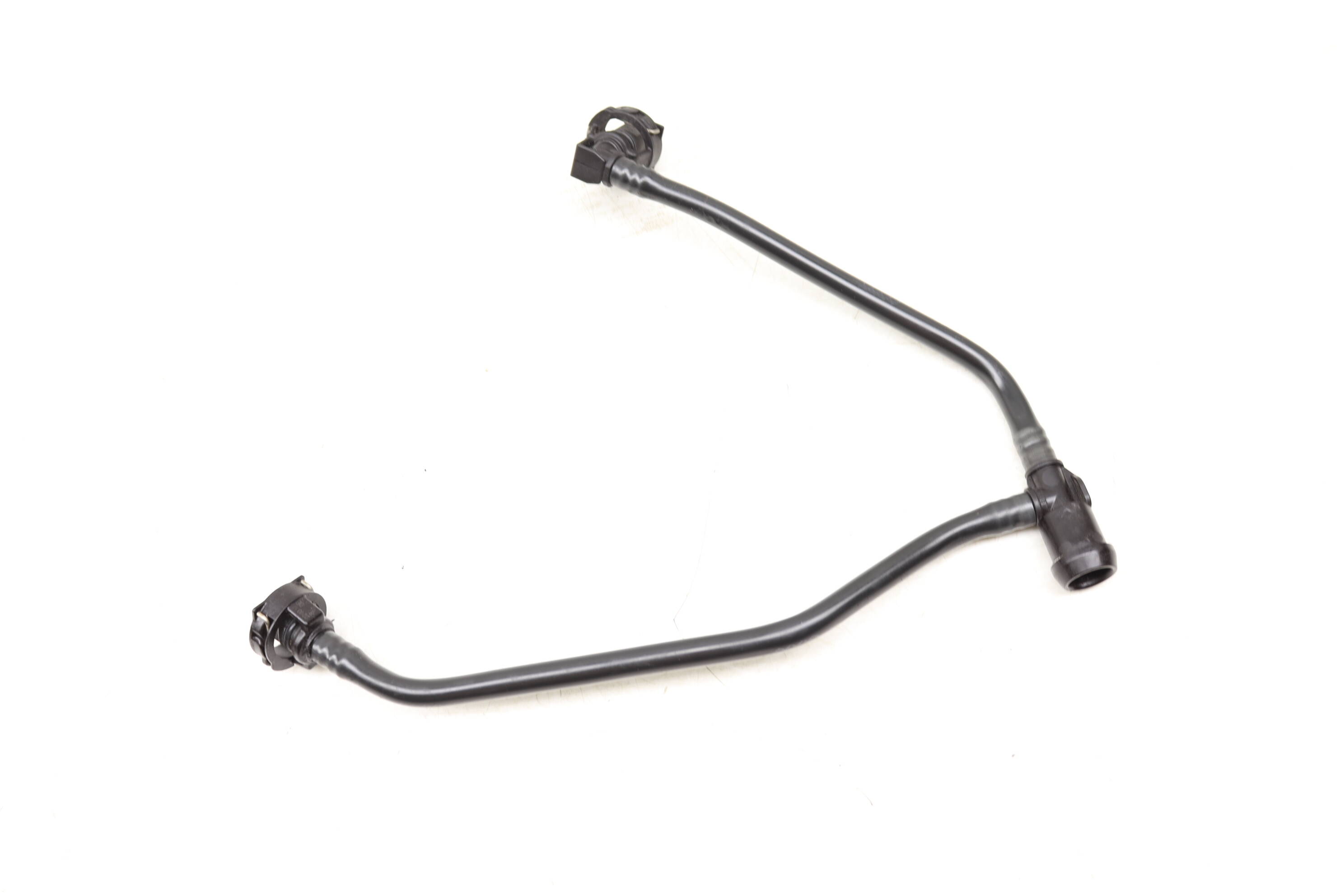 Audi Coolant Breather Line / Tube (S5, S4, RS5) 8W0121081Q