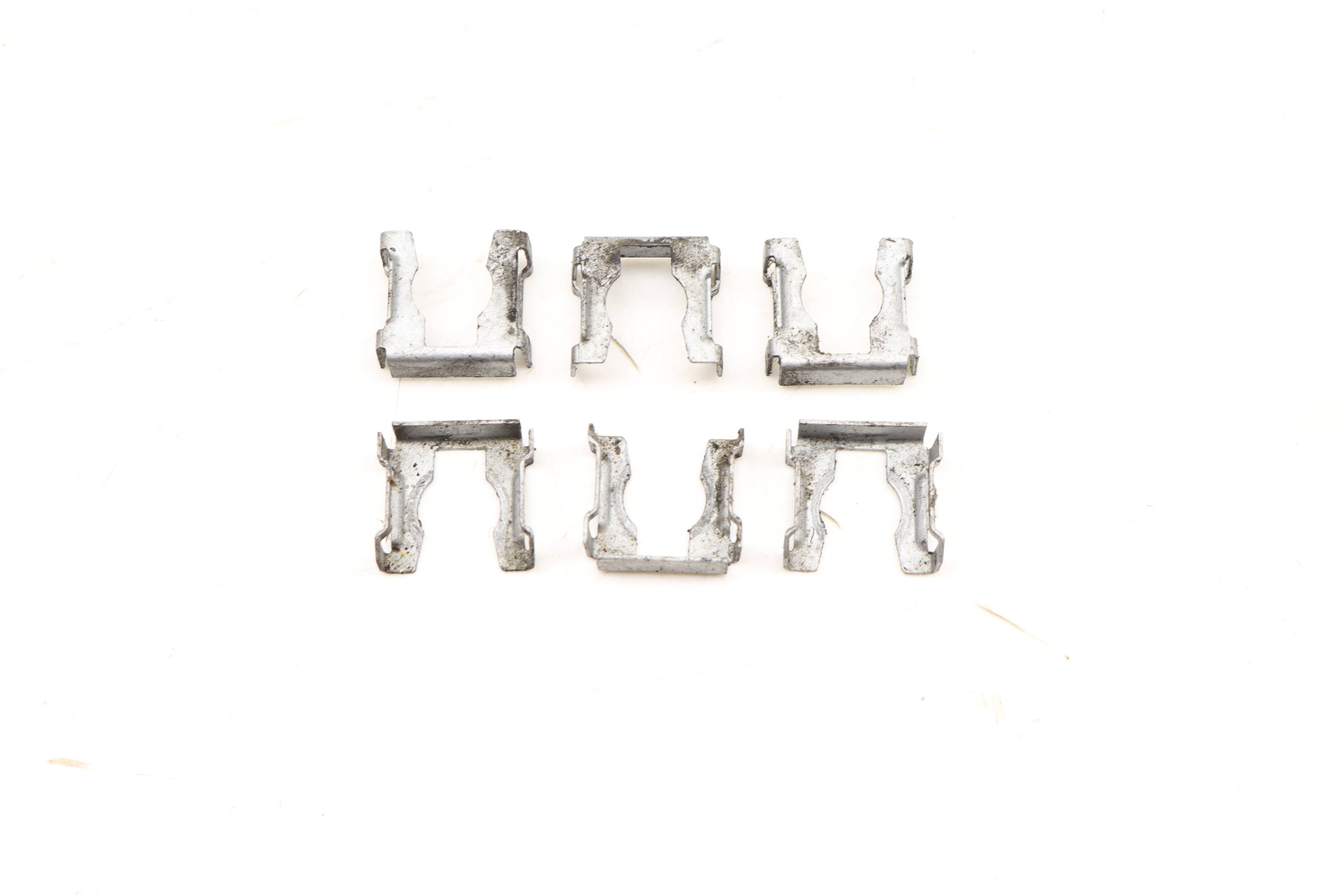 Audi Fuel Injector Clip Set (6) 06E906037B