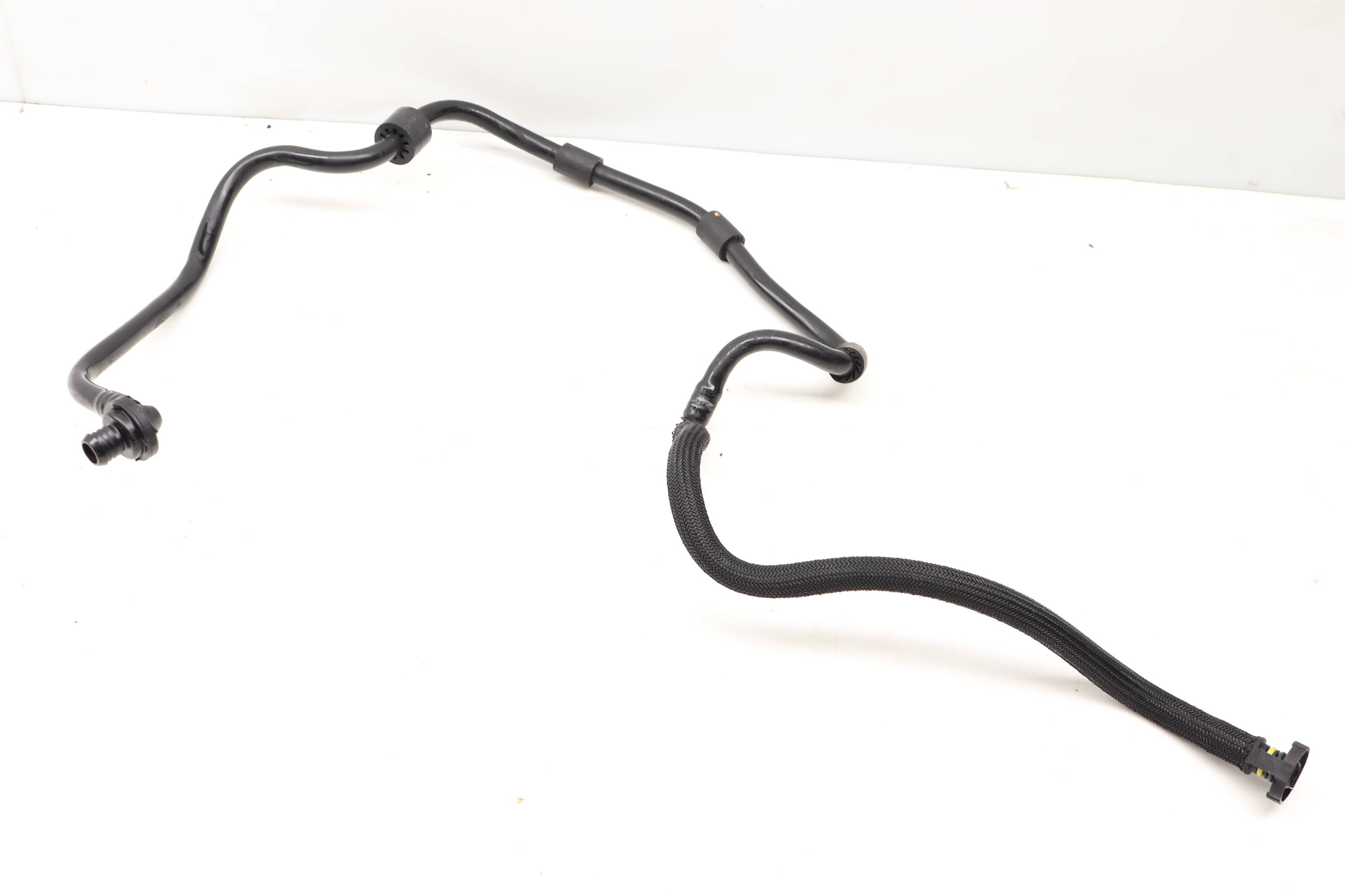 BMW Vacuum Hose / Line / Pipe (528i xDrive, 528i) 11667591539