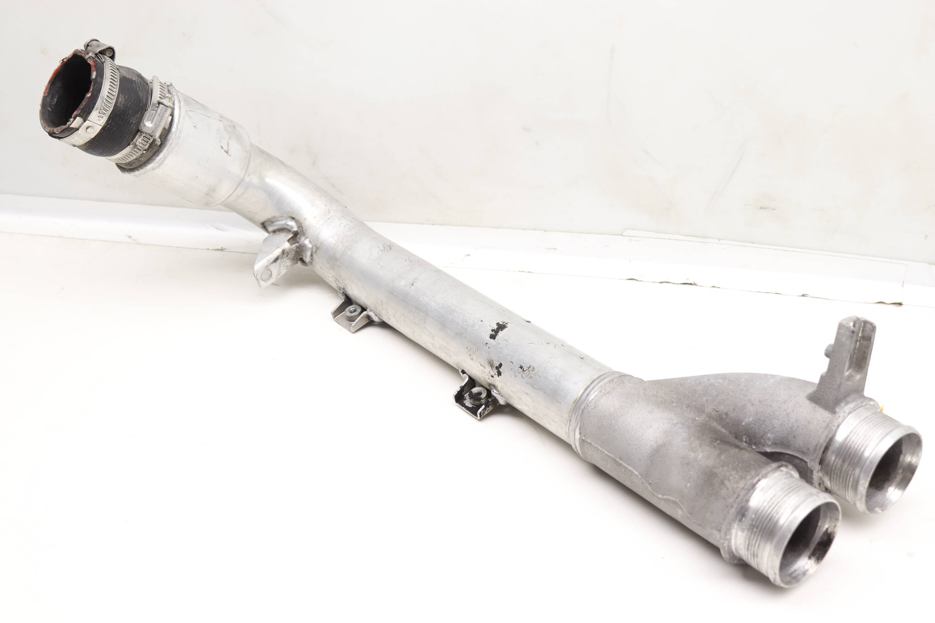 VW Tdi Turbo Intercooler Pipe / Tube (Touareg) 7P0145941
