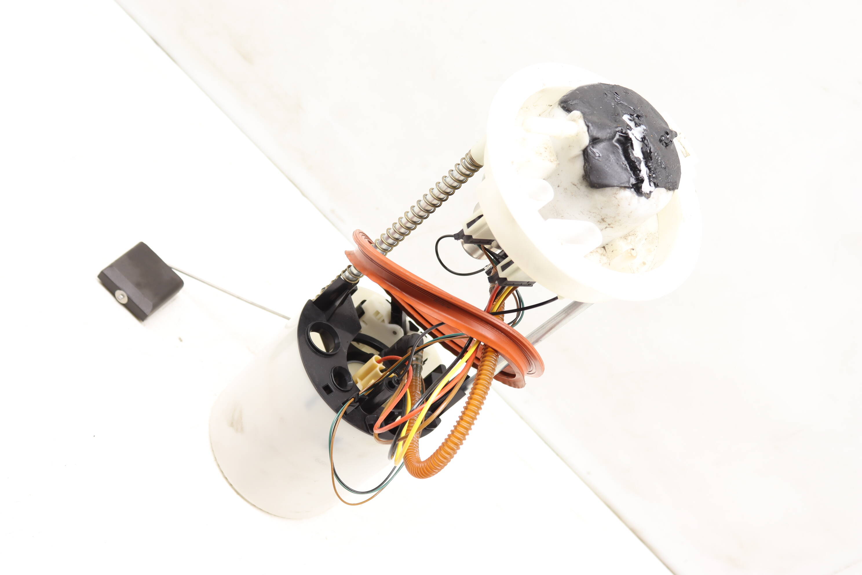 Audi In-Tank Fuel Pump Assembly (SQ5, Q5) 8R0919051H