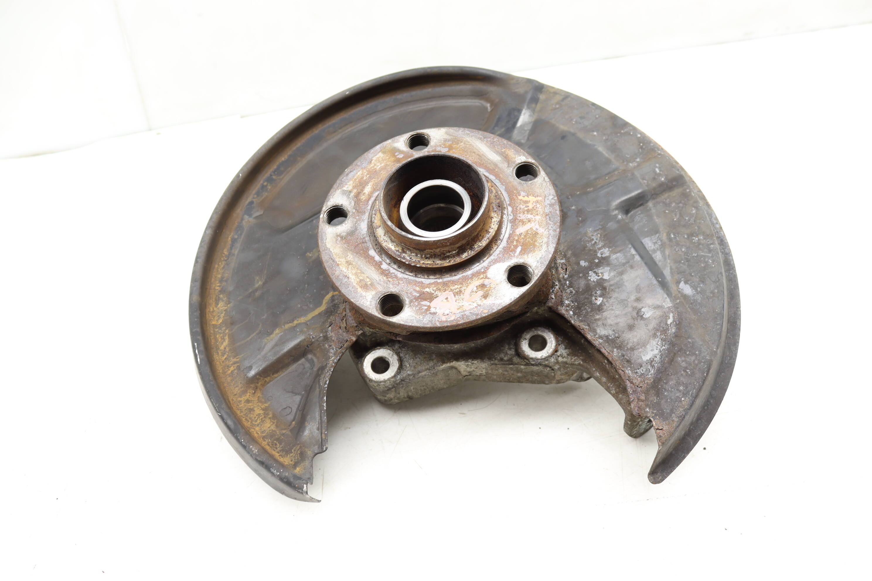 VW Rear Right Spindle Knuckle W/ Wheel Bearing 4B0505436A