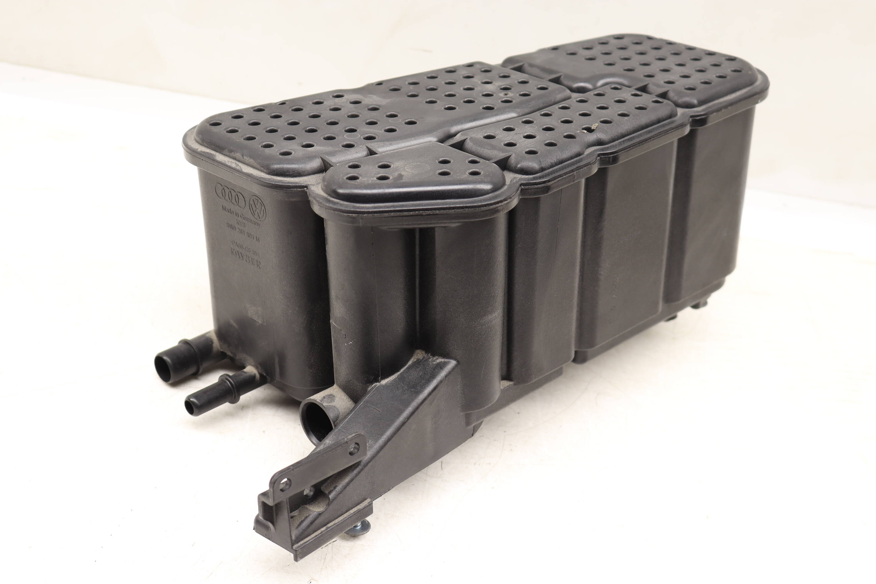 Audi Fuel Tank Leak Diagnostic Module 8W0906651C