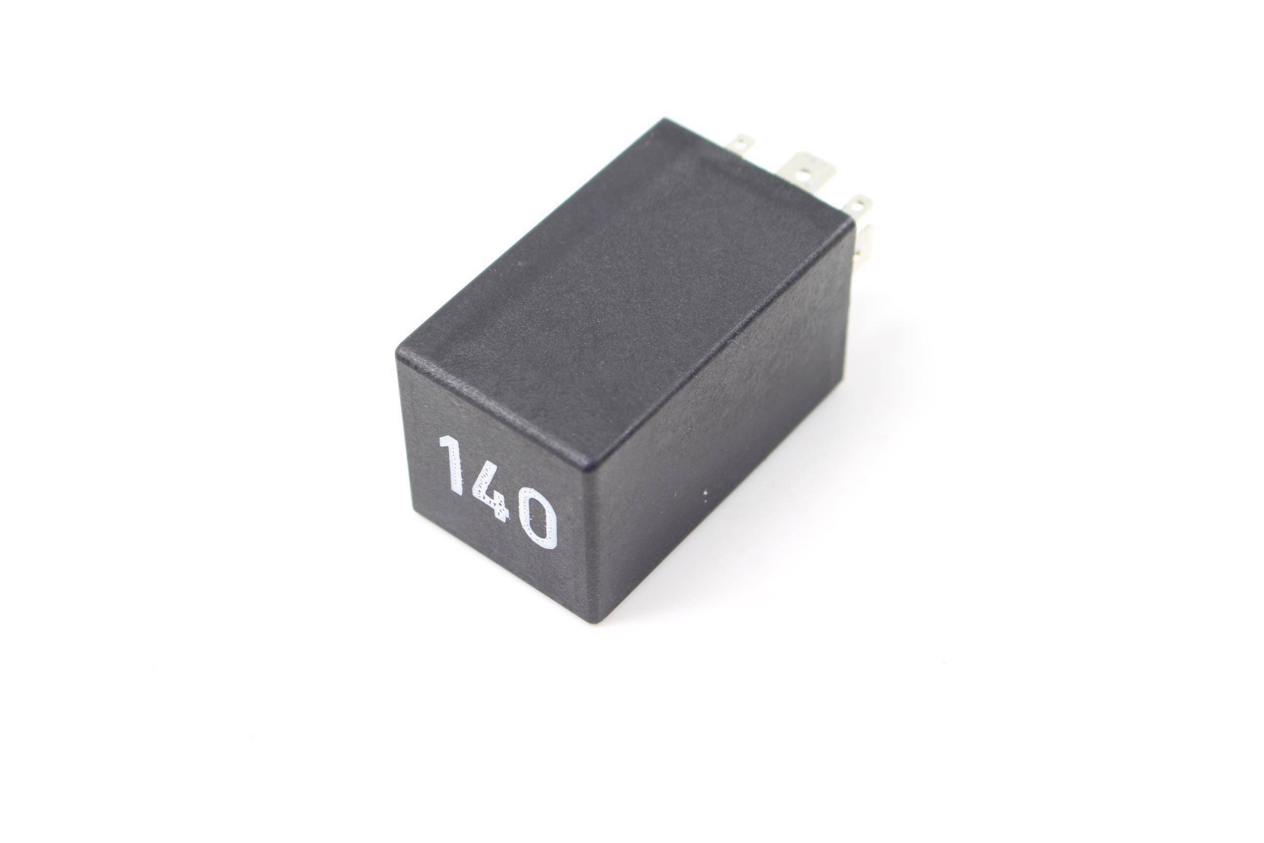 VW Ac / Air Conditioner Relay # 140 (EuroVan) 701959141B