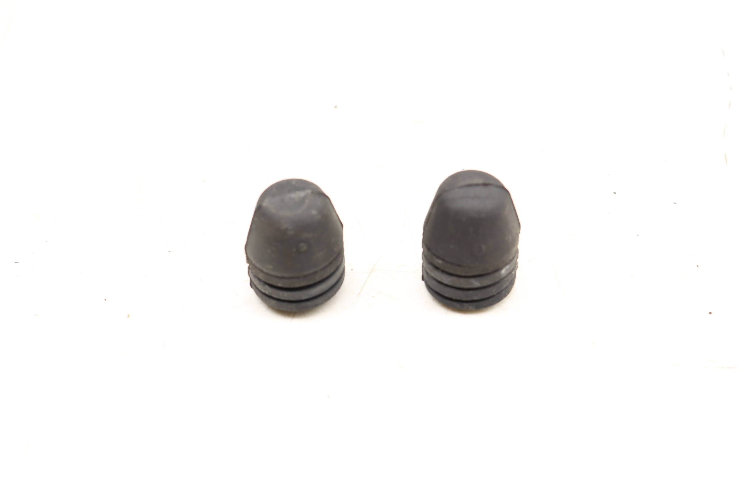 VW Rubber Bumper / Stop Set 867827500