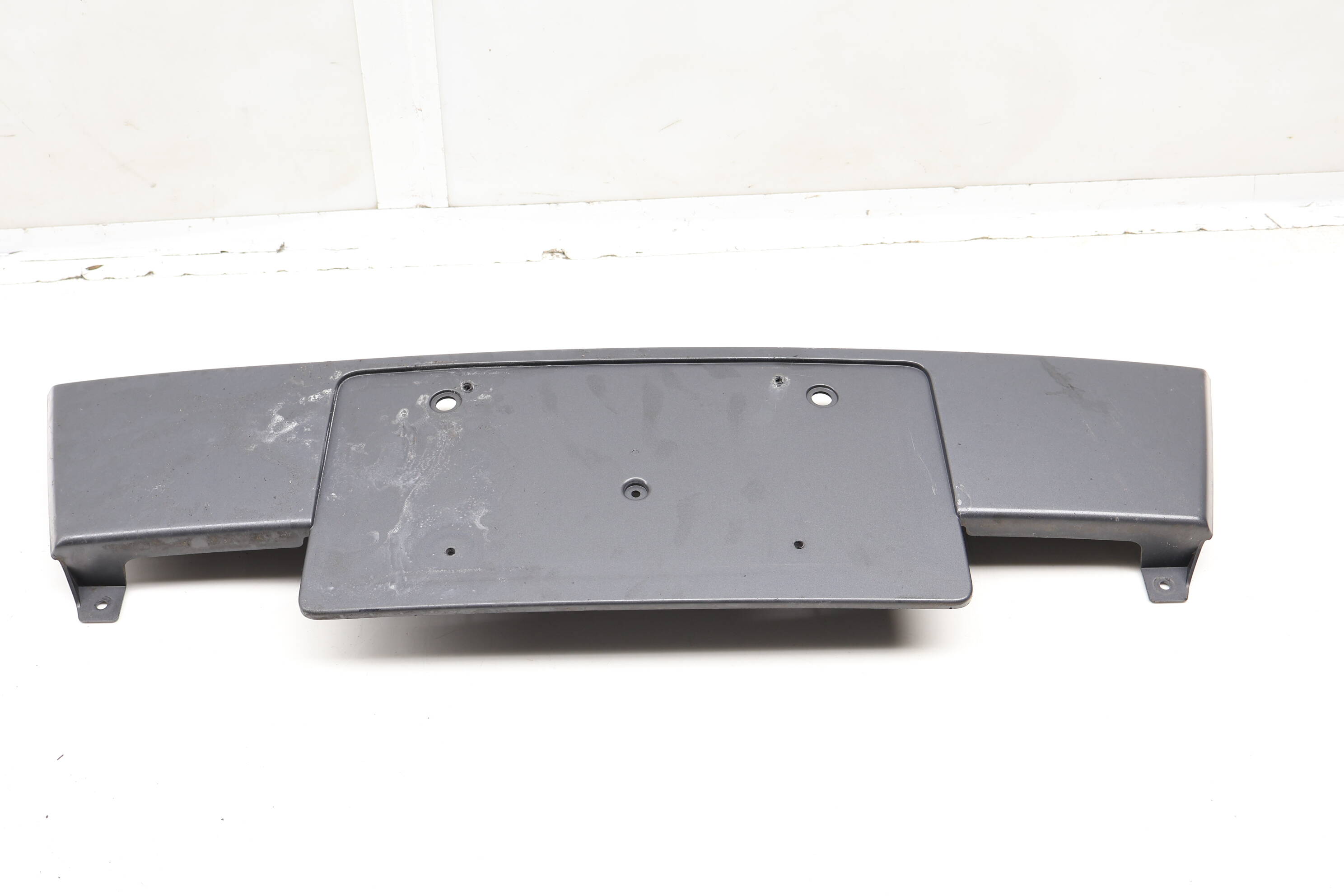 Audi Front License Plate Mount / Bracket 8K0807285