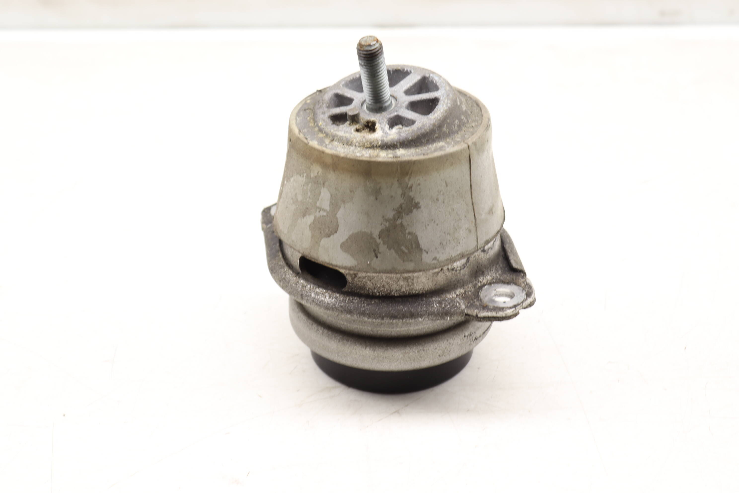 Porsche Engine / Motor Mount (Cayenne) 7P5199131