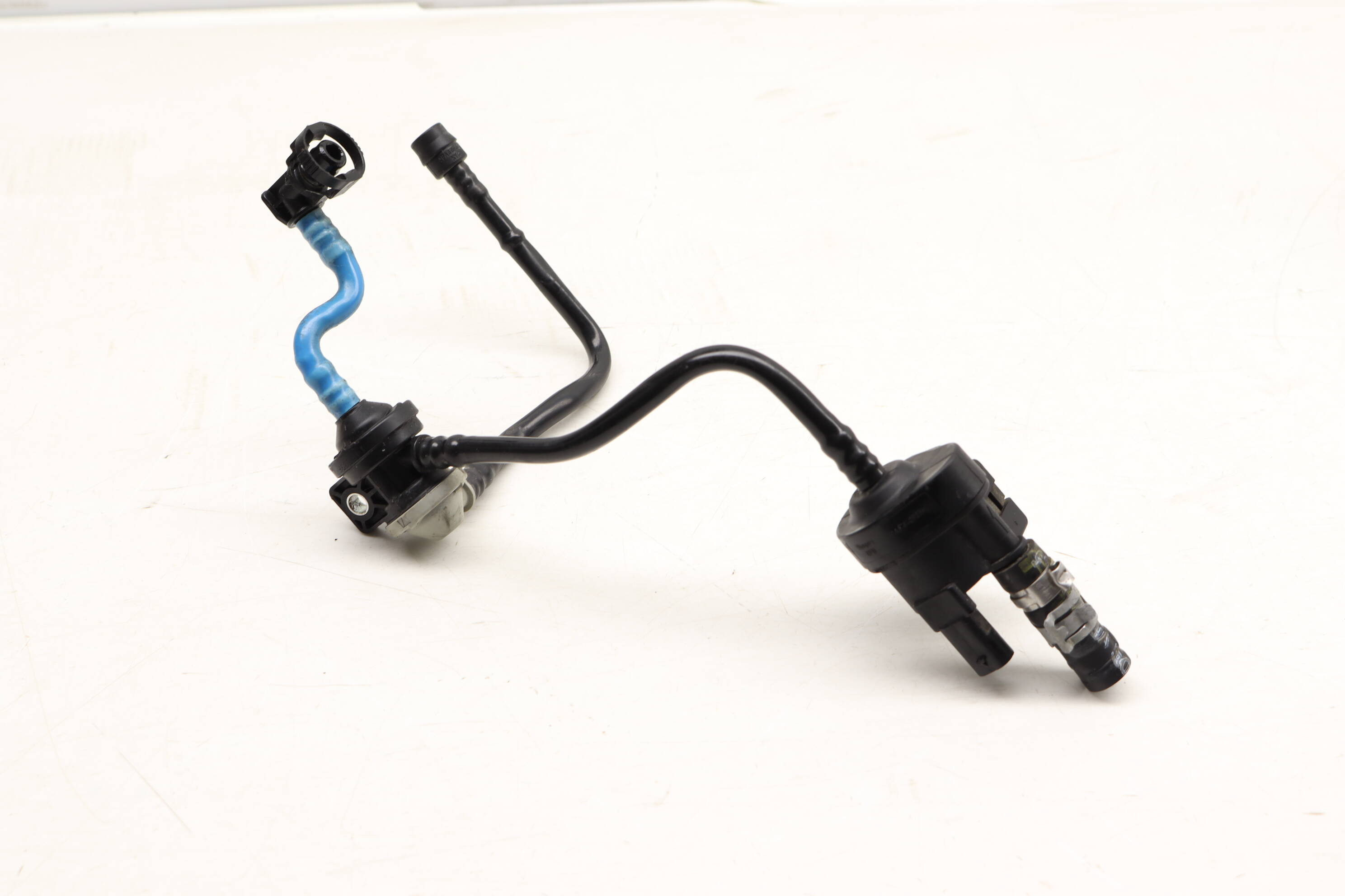 Audi Vacuum Line / Hose Set W/ Purge Valve 06H133781CB