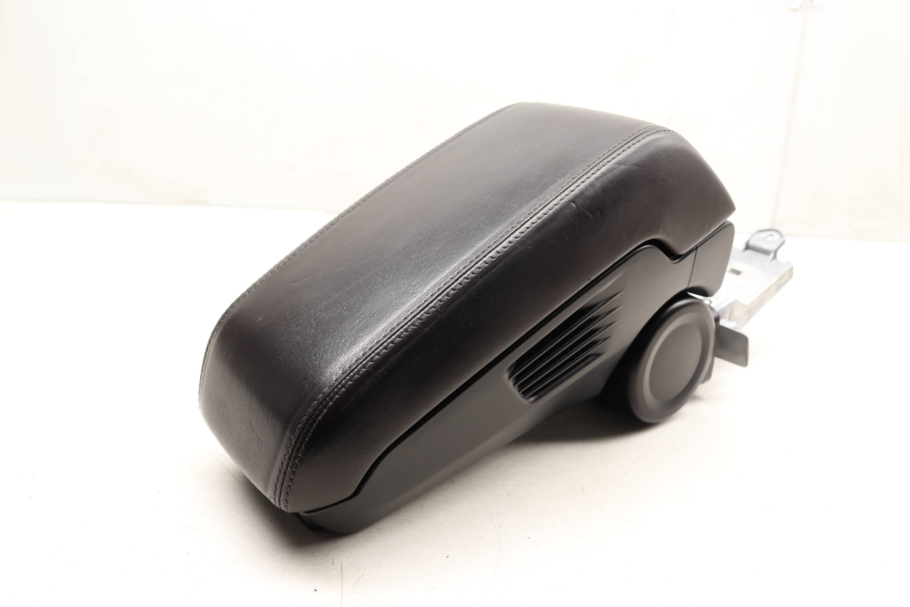 BMW Front Center Armrest / Arm Rest (i3, i3s) 51169283177