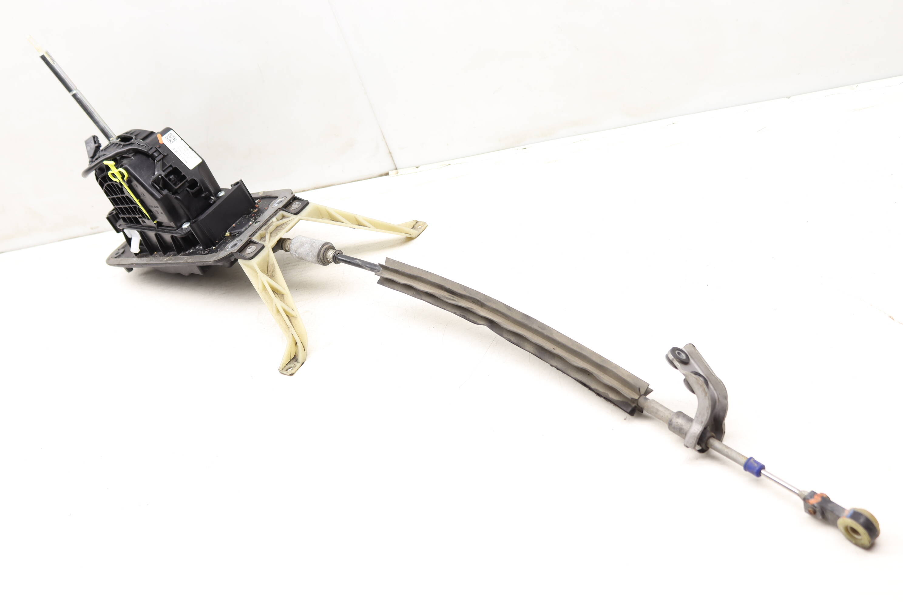 WolfAutoParts.com - AUTOMATIC SHIFTER ASSEMBLY W/ LINKAGE - VW TOUAREG ...