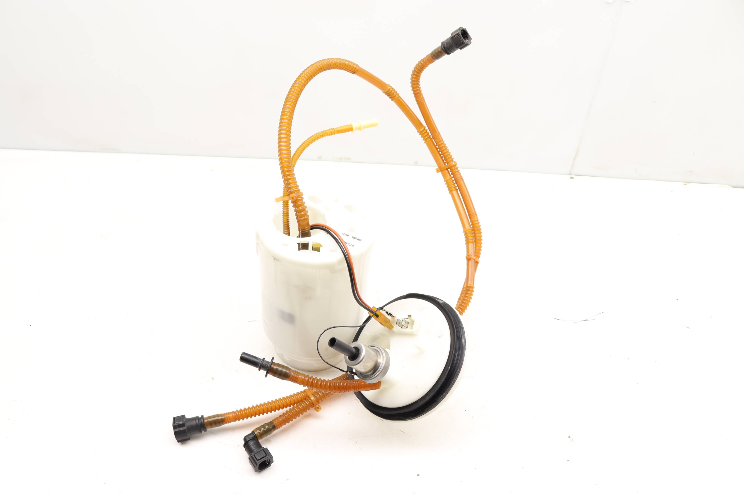 Audi Right In-Tank Fuel Pump Assembly (Q7) 7L8919679C