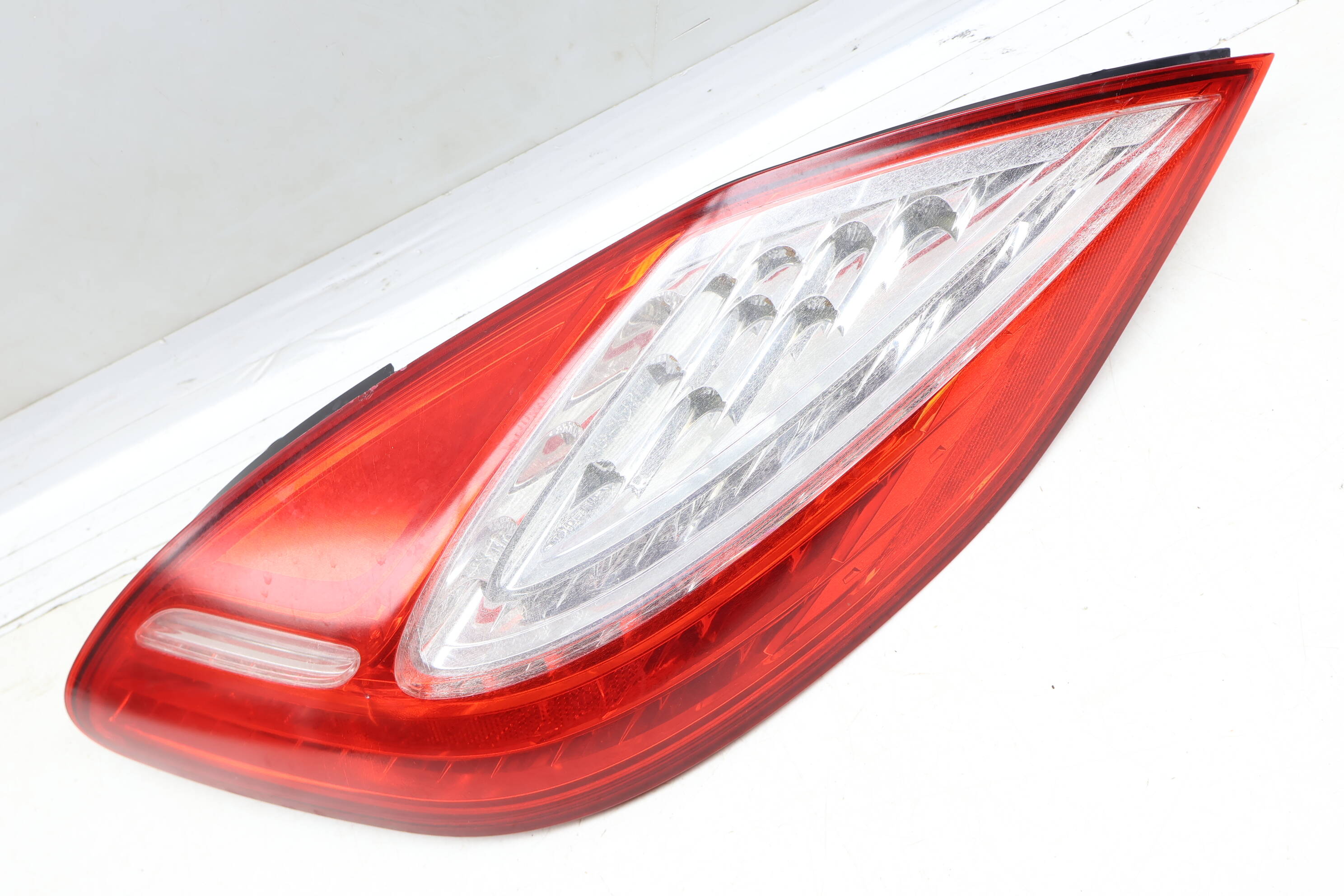 Porsche Right Tail Light / Lamp (Panamera) 97063141604