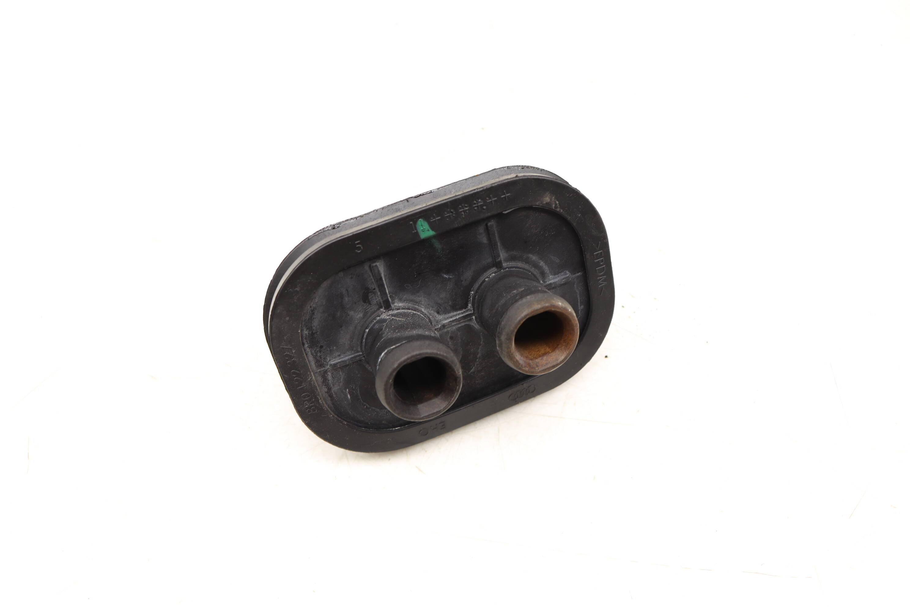 Audi Coolant Hose / Line Adapter (SQ5, Q5) 8R0122327