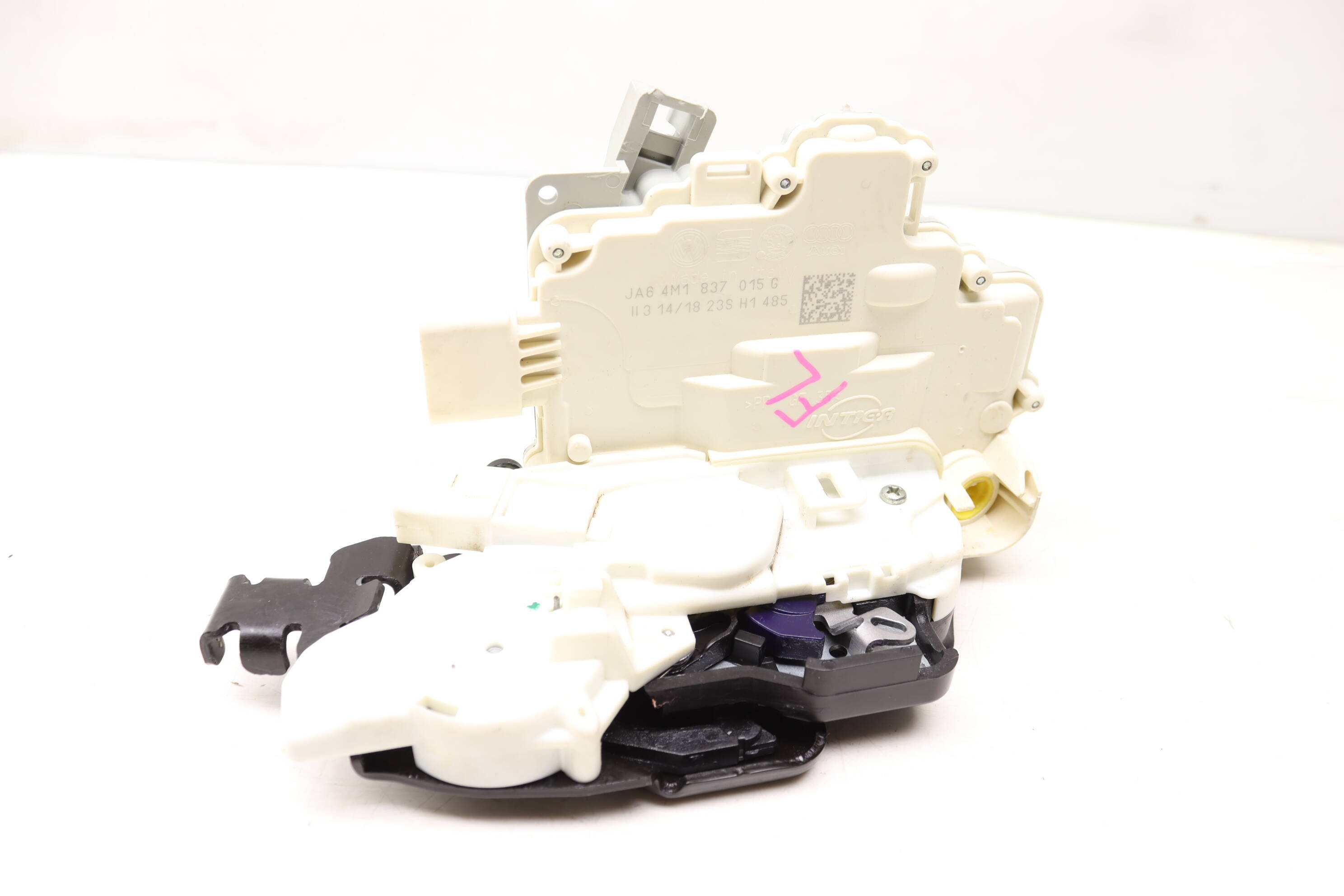 Audi Front Left Door Latch / Lock Actuator (Q7) 4M1837015G