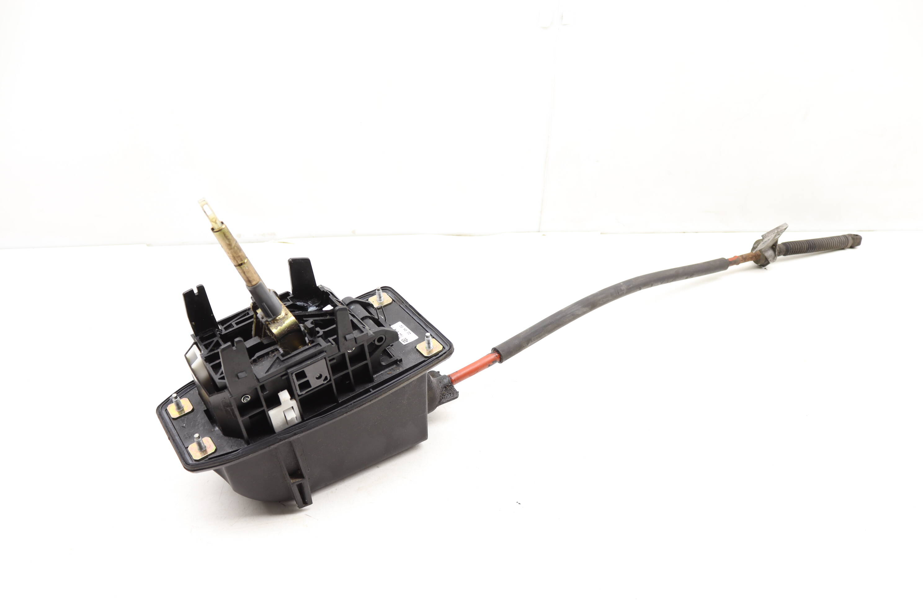 AUTOMATIC SHIFT / SHIFTER ASSEMBLY - AUDI A4 A6 ALLROAD S4 VW PASSAT