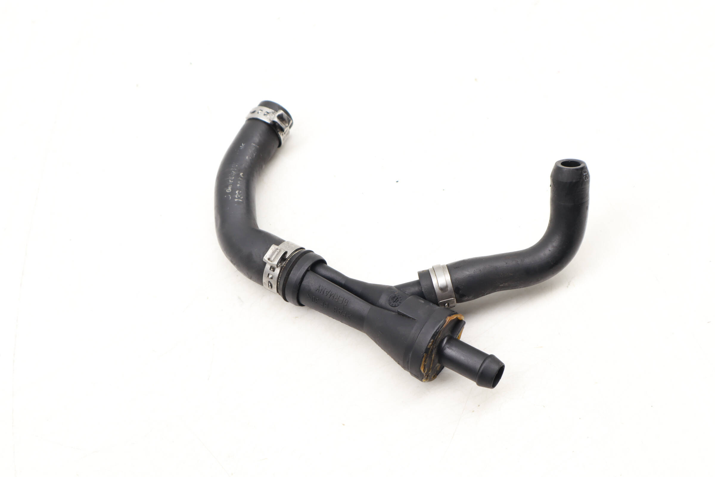 VACUUM HOSE / LINE - AUDI S4 - 079133784D