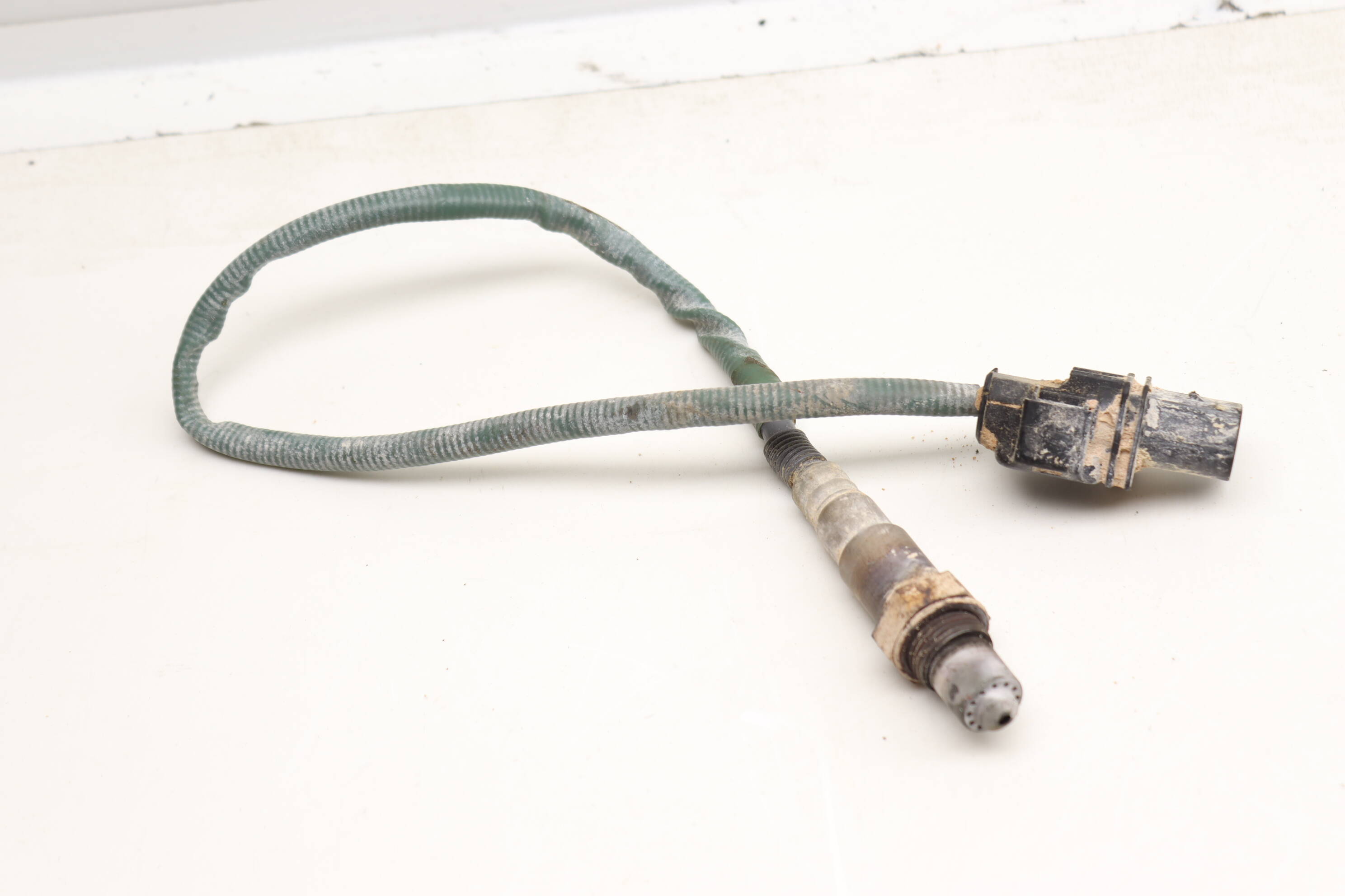 Mercedes-Benz Front O2 / Oxygen Sensor (Pre Cat) 0035427018