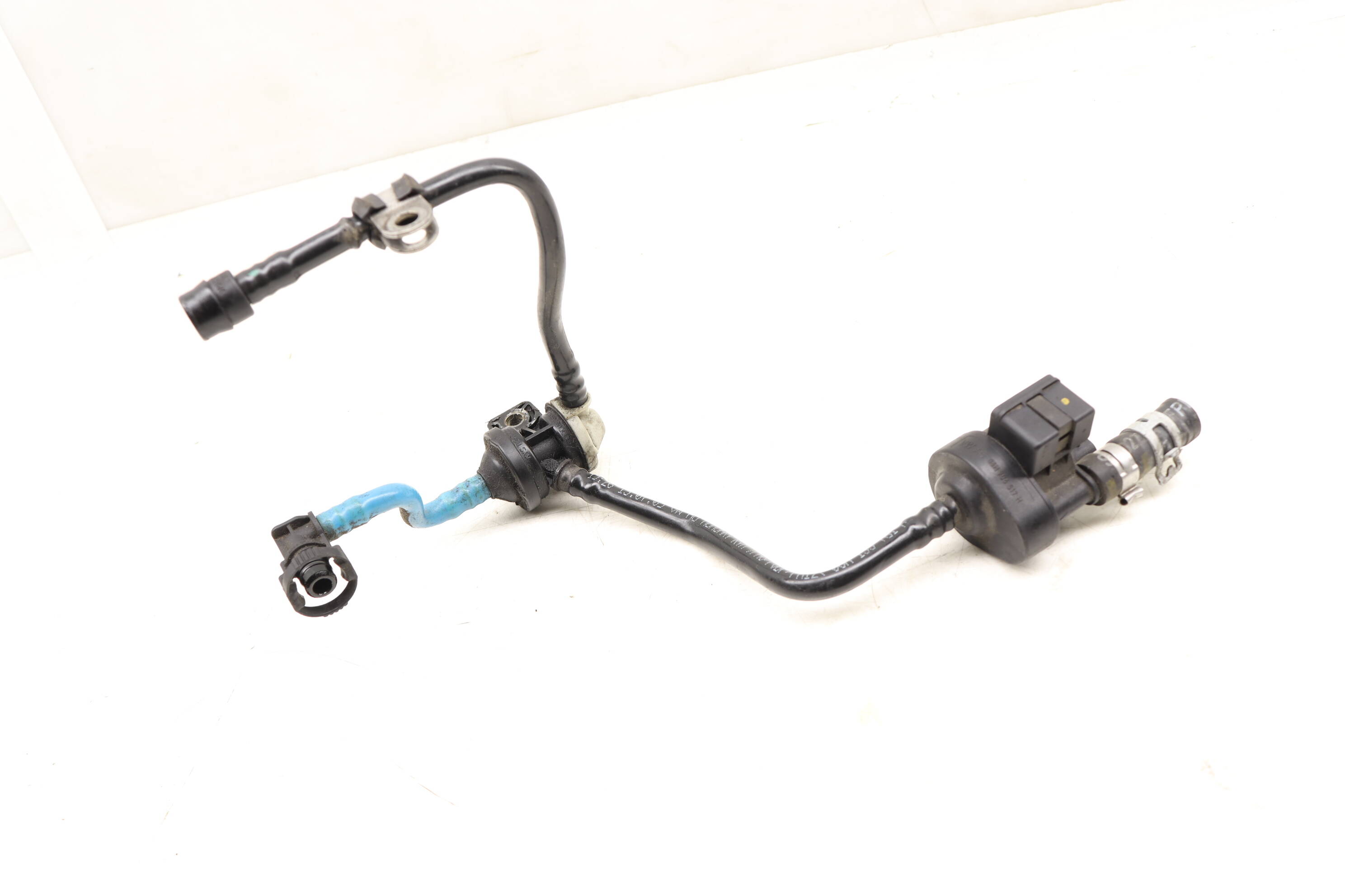 Audi Vacuum Line / Hose Set W/ Purge Valve 06H133781AL