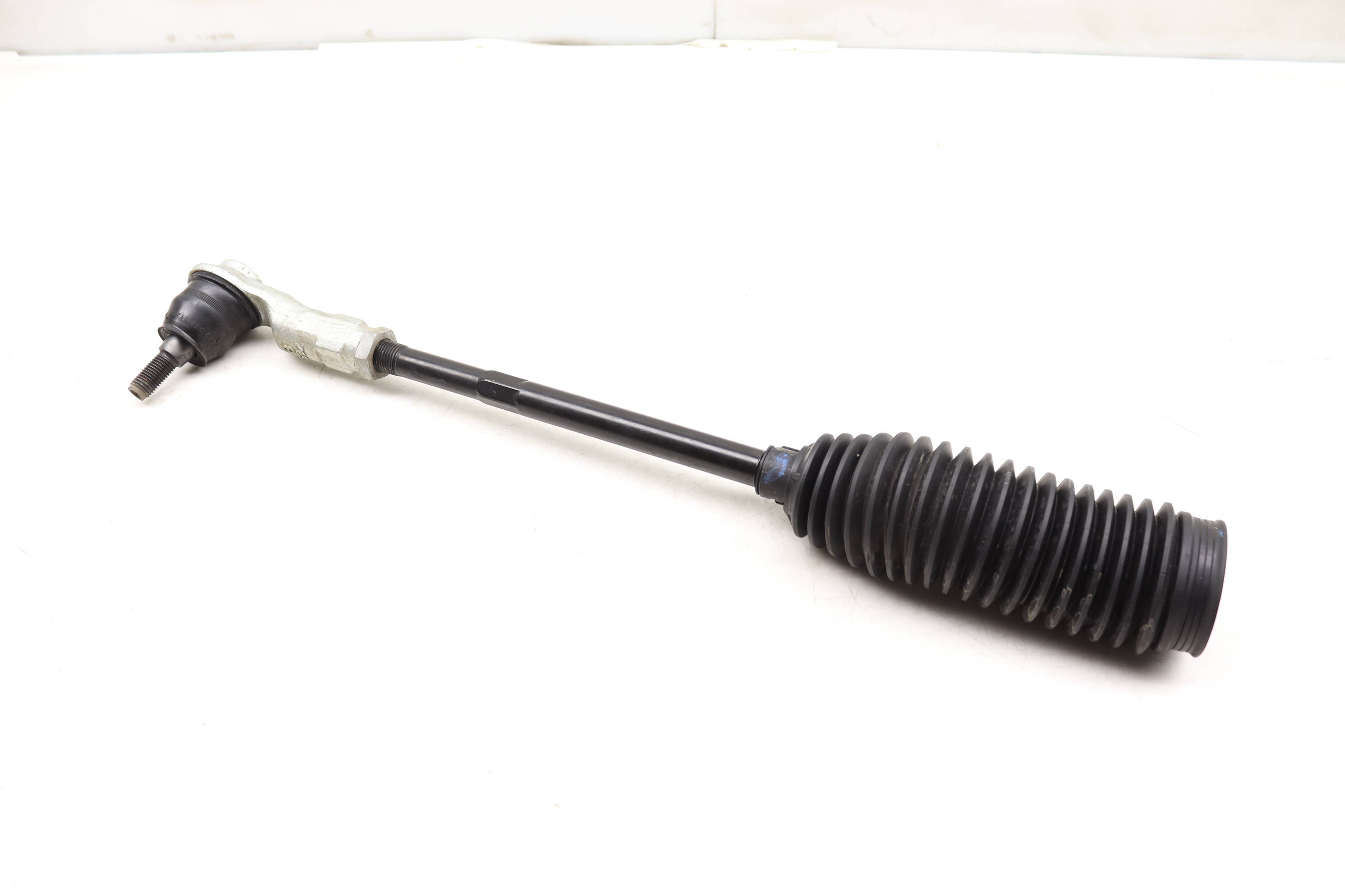 VW Left Steering Tie Rod W/ Boot (Atlas) 3QF423811B