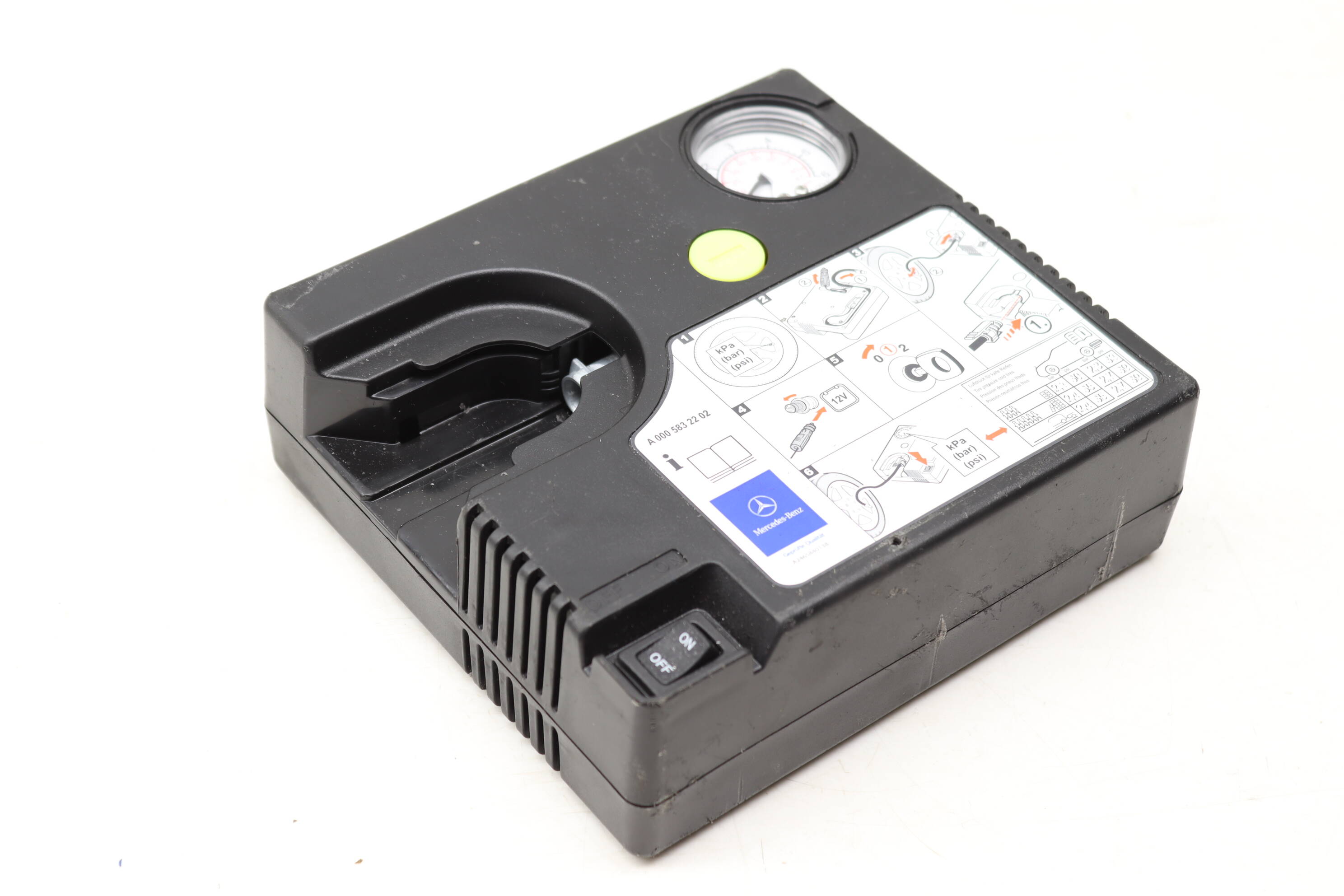 Mercedes-Benz Spare Tire Air Compressor / Pump 0005832202