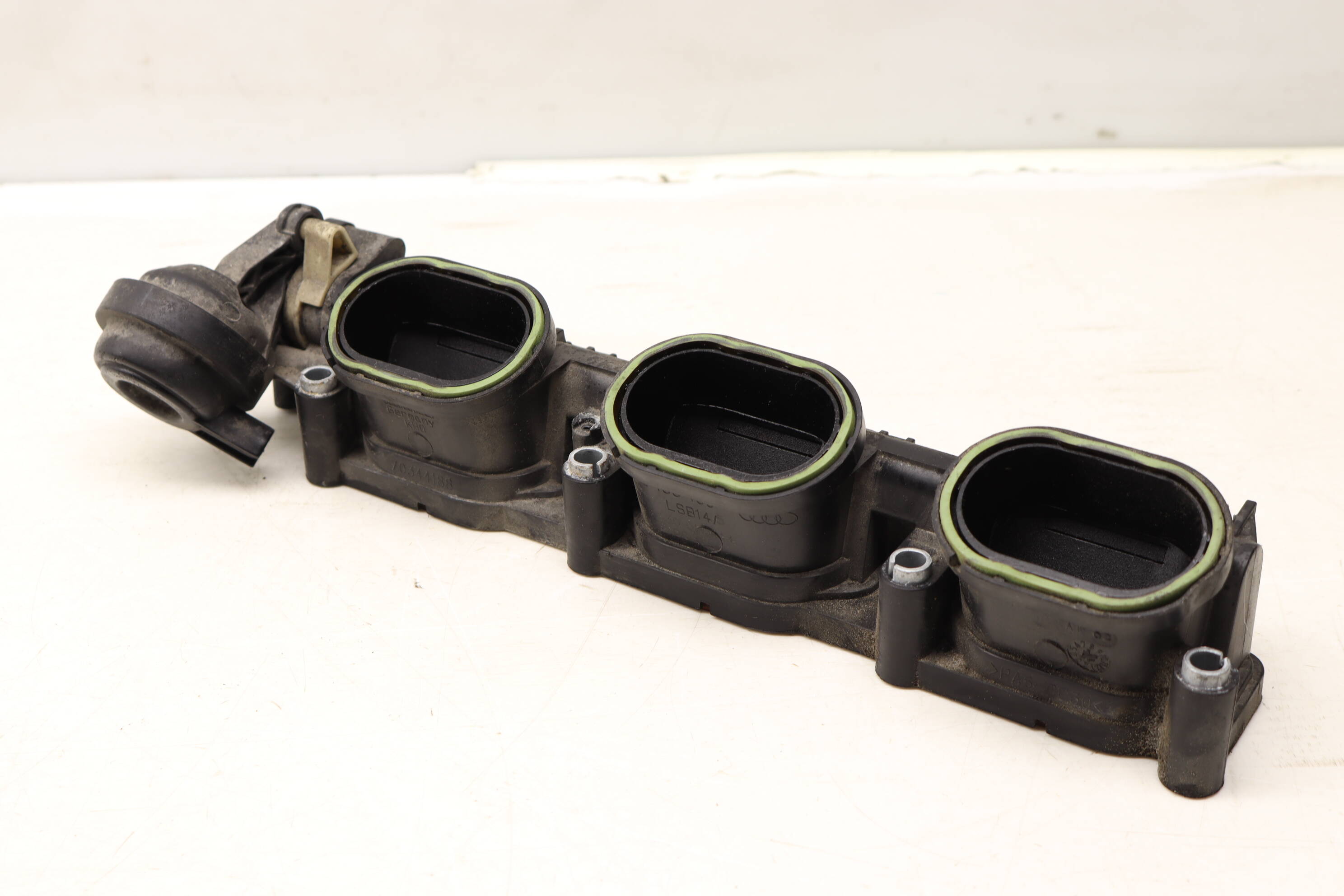 Audi Lower Intake Manifold Air Distribution Housing 06E133109AR