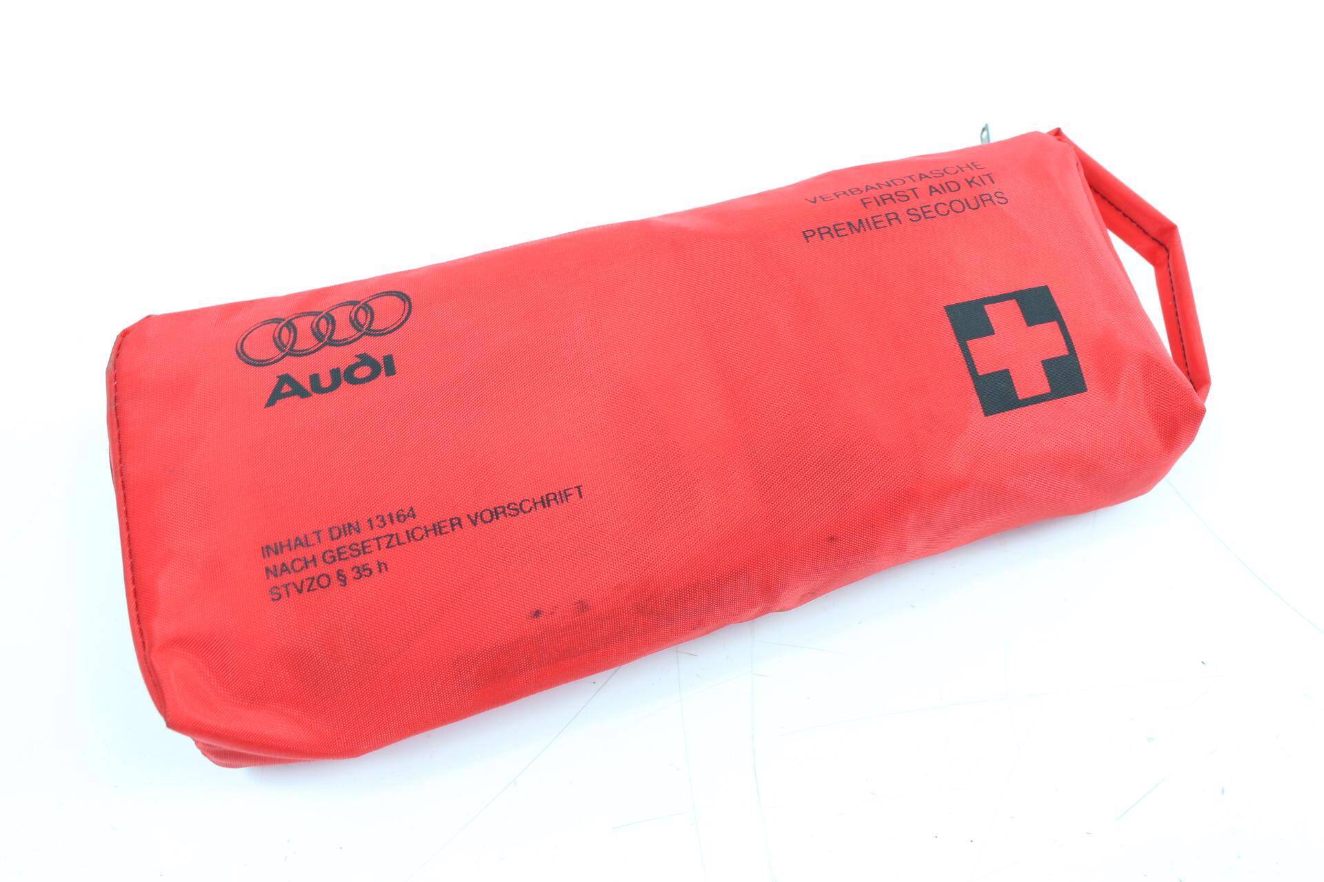 FIRST AID KIT - AUDI TT - 8N0860282