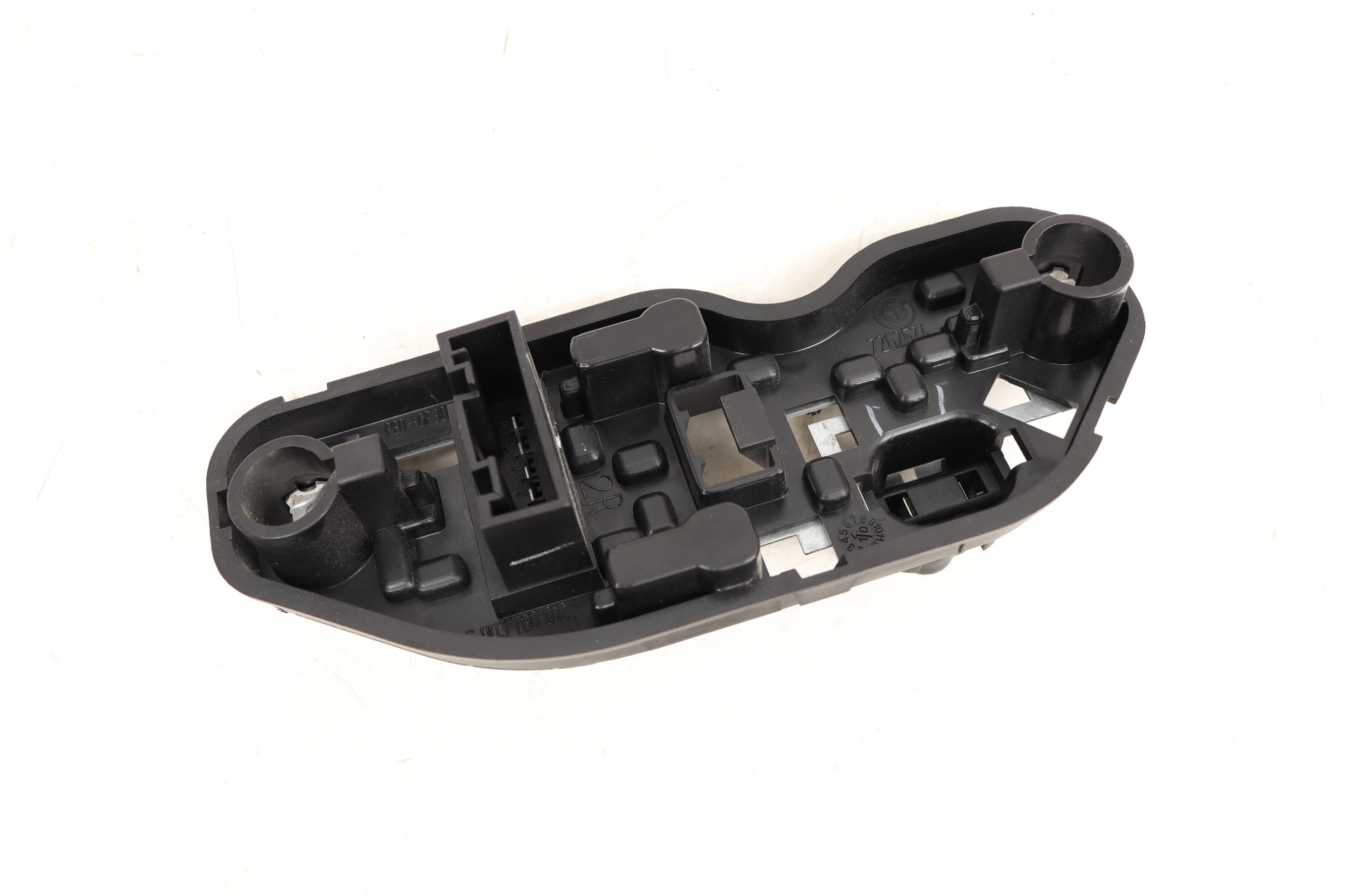 BMW Right Outer Tail Light Bulb Holder / Socket (X5) 63217262574