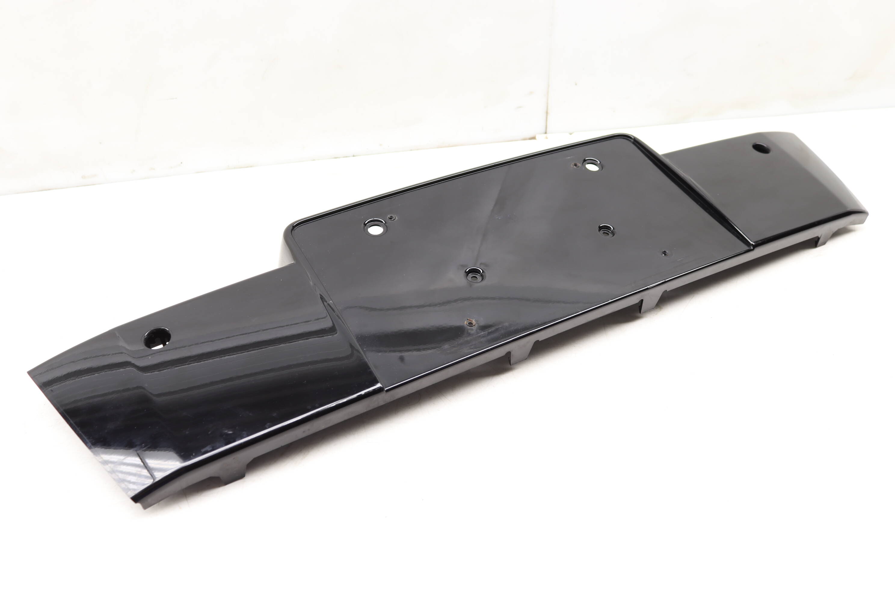 Audi Front License Plate Mount Bracket (SQ5, Q5) 8R0807285M