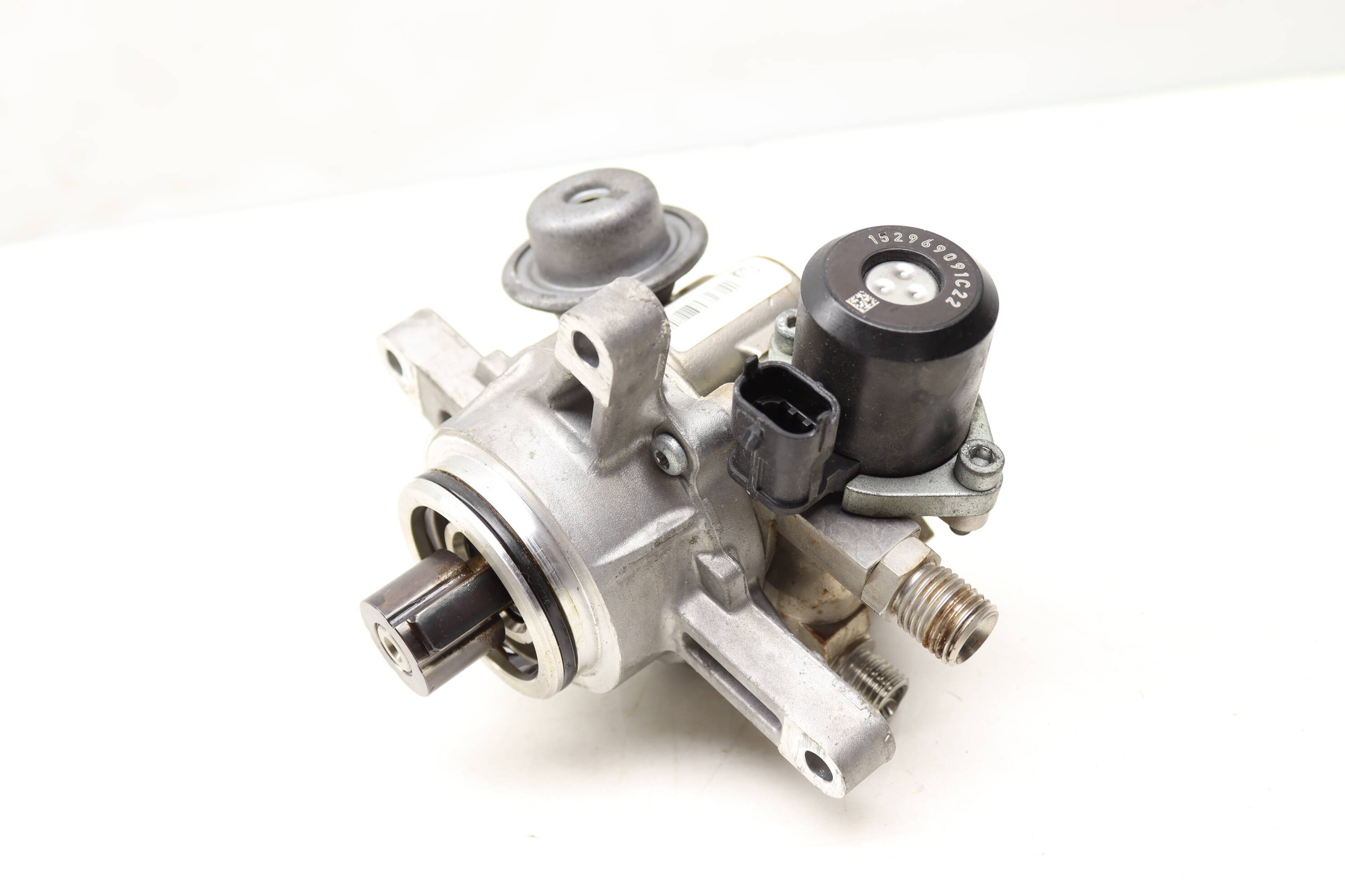 HIGH PRESSURE FUEL PUMP / HPFP - PORSCHE CAYENNE PANAMERA