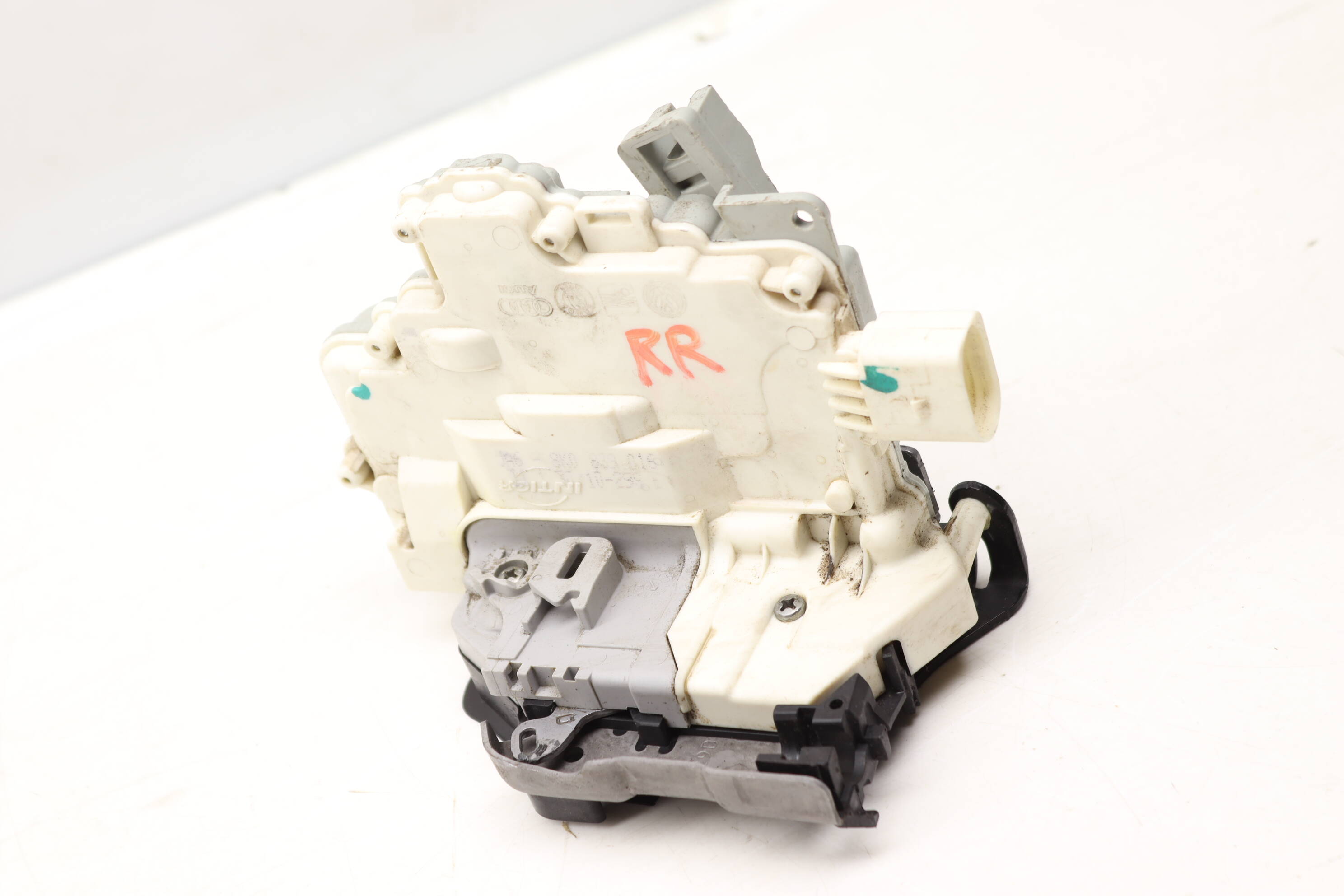 Audi Front Left Door Latch / Lock Actuator 8J1837015B